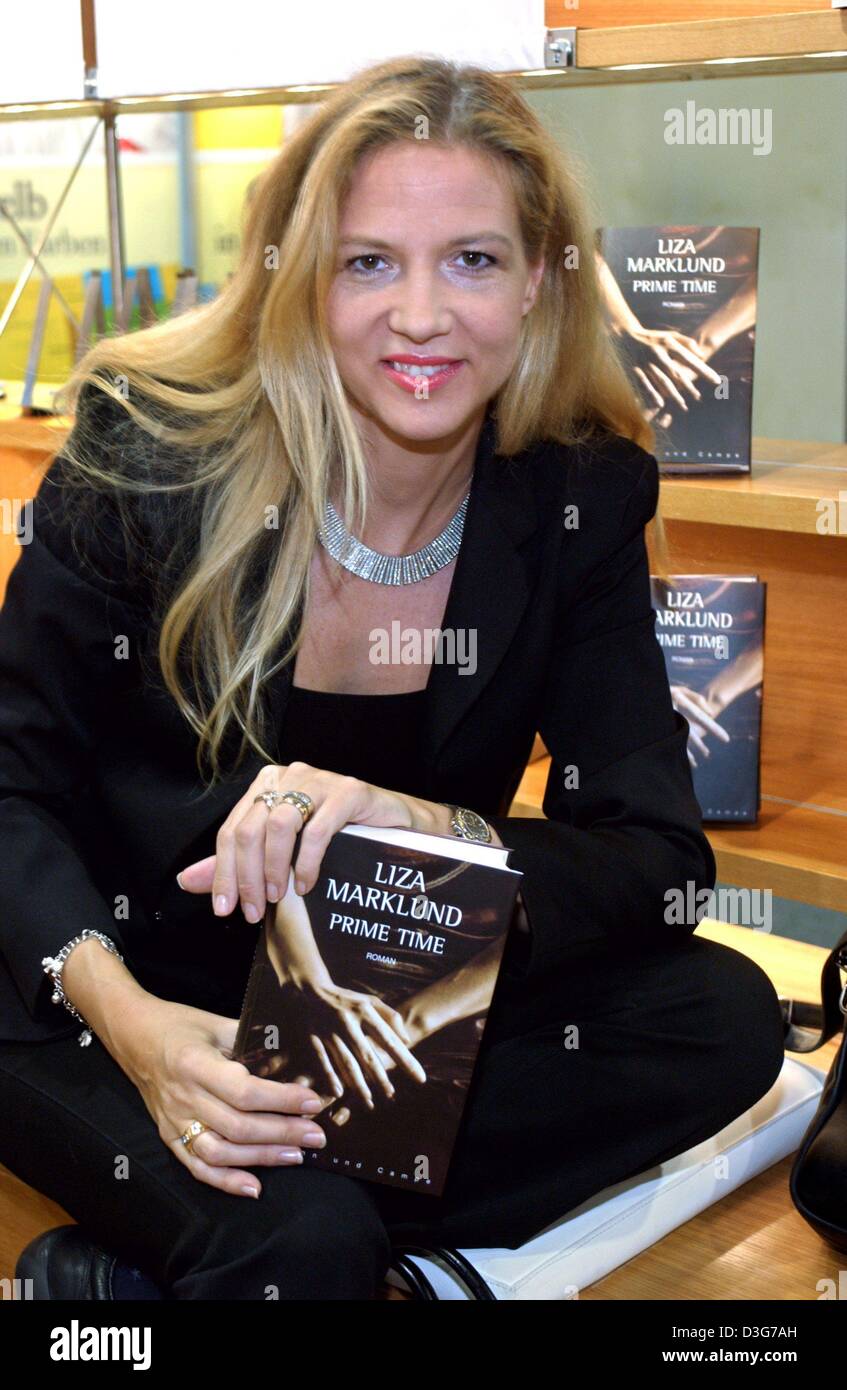 (dpa files) - Swedish writer Liza Marklund presents her novel 'Prime ...