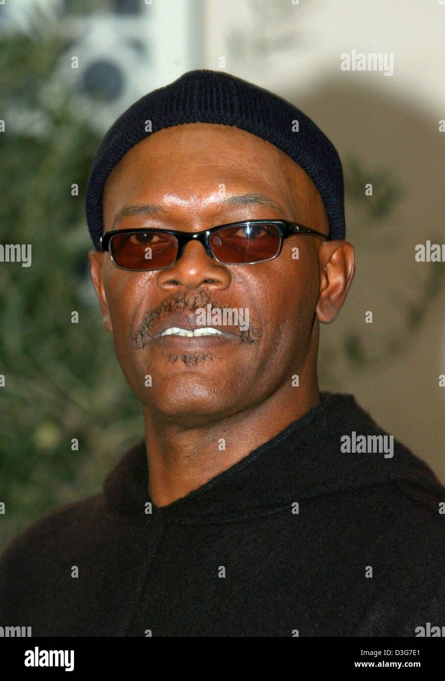 (dpa) - US actor Samuel L. Jackson poses during a photocall at the ...