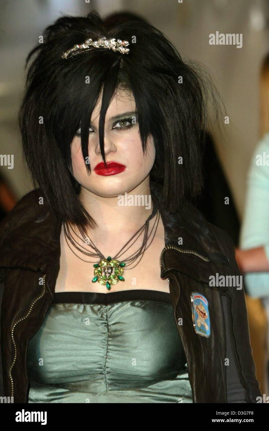 (dpa) - Pop singer Kelly Osbourne arrives to the MTV Europe Music ...