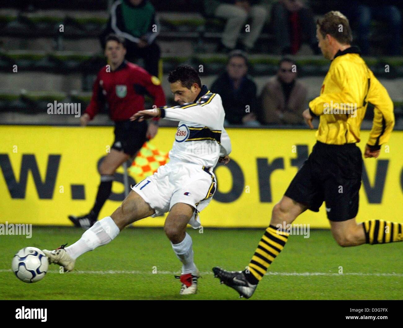 Uefa cup soccer hi-res stock photography and images - Alamy