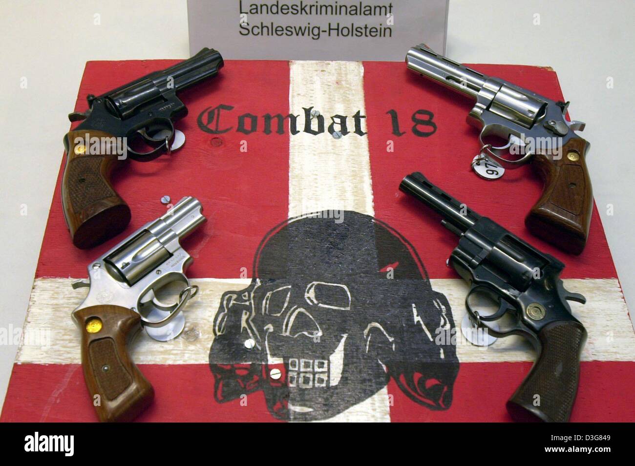 Combat 18 hi-res stock photography and images - Alamy