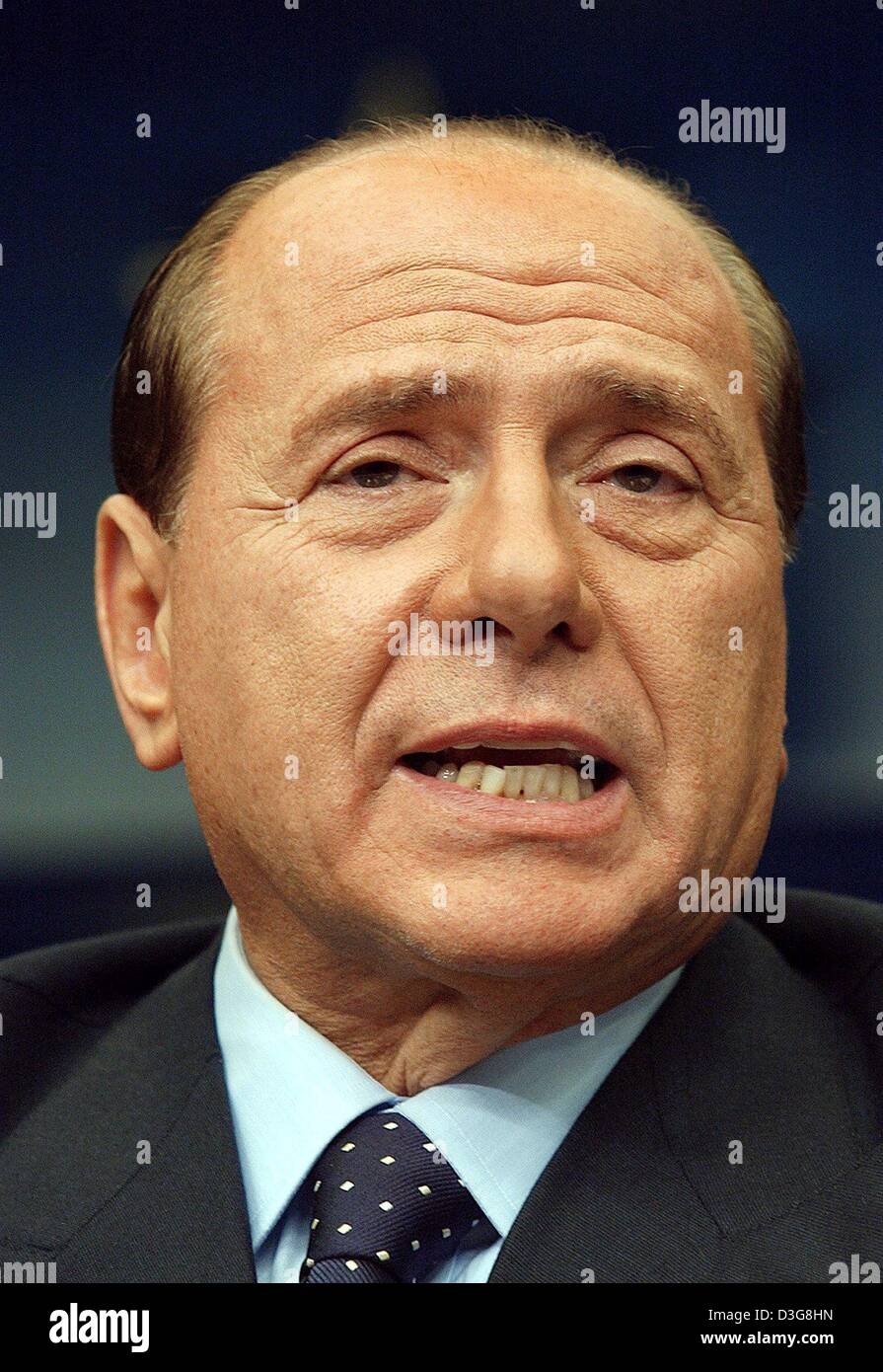 Dpa italian prime minister silvio hi-res stock photography and images ...