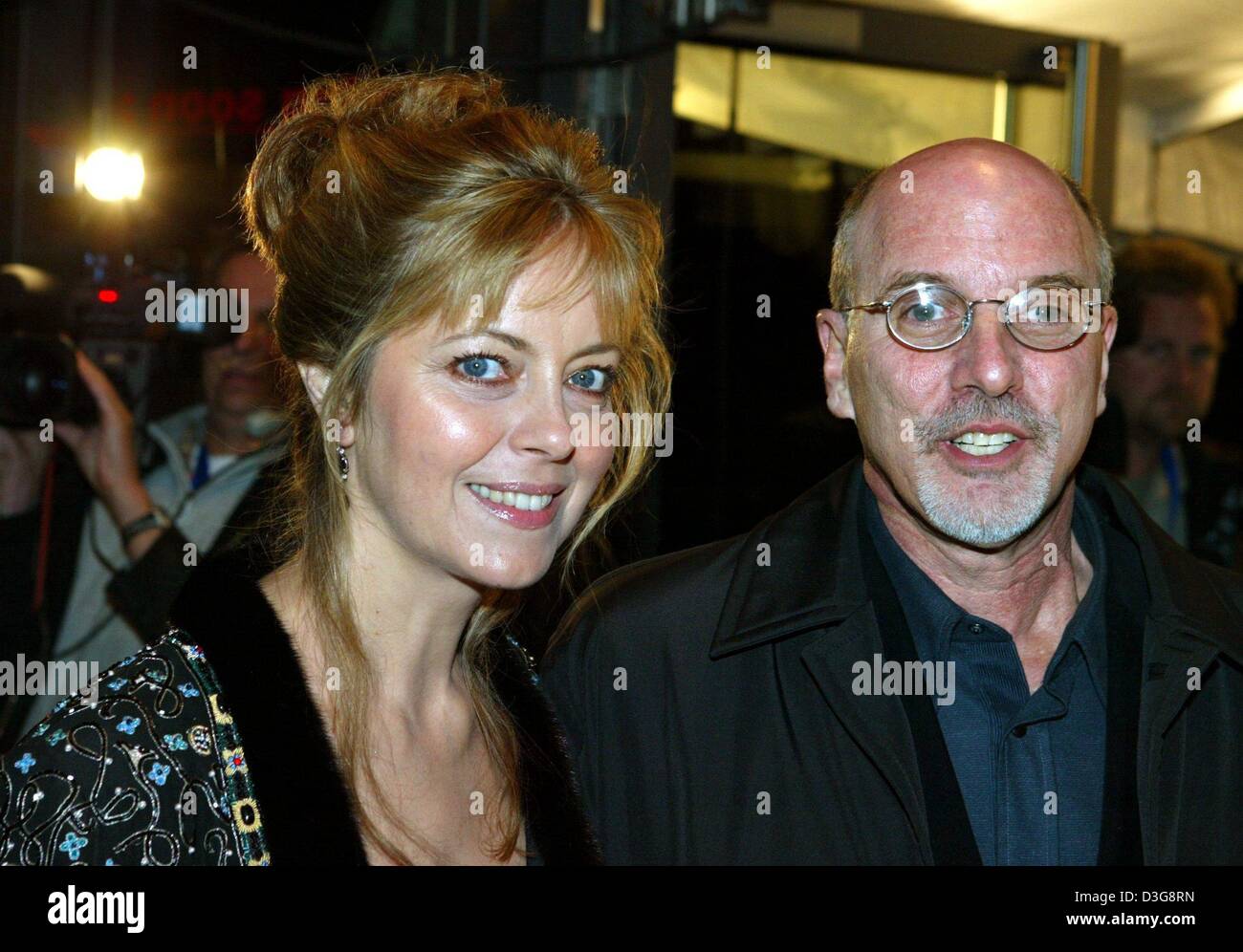 (dpa) - Italian actress Greta Scacchi and US film director Reuben Leder ...