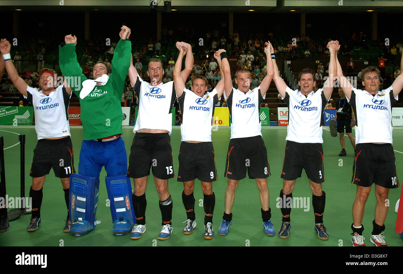 (dpa) -The player of the German national indoor hockey team Bjoern ...