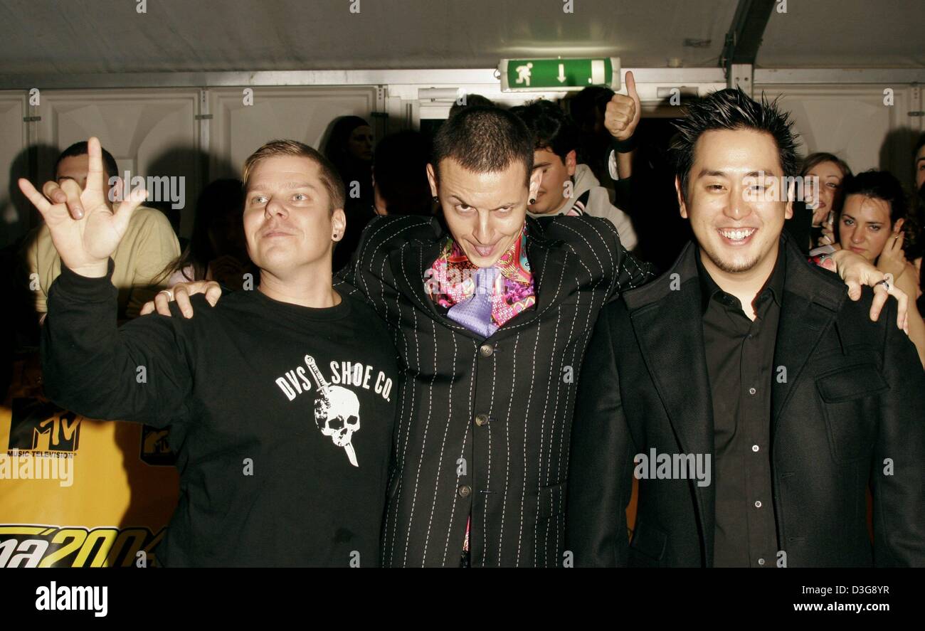 Music chester bennington of linkin park hi-res stock photography and ...