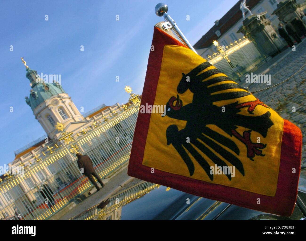 Castle bellevue german flag hi-res stock photography and images - Alamy