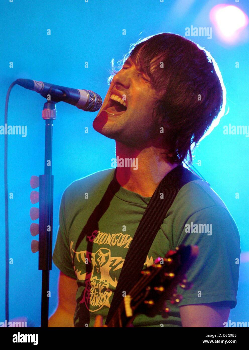 (dpa) - Tim Wheeler, singer of the British band Ash, performs during a ...