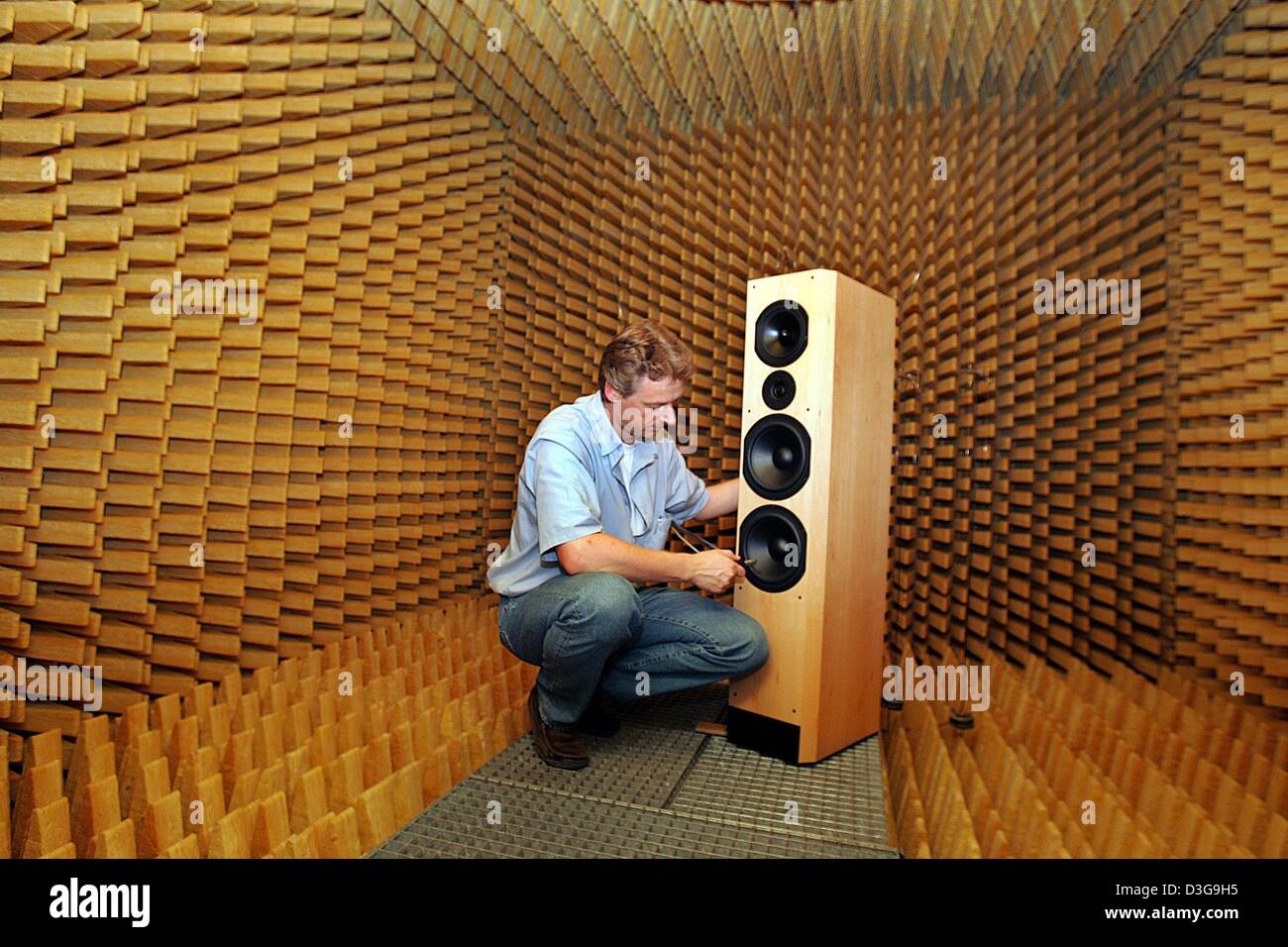 Deu single action interior hi-res stock photography and images - Alamy