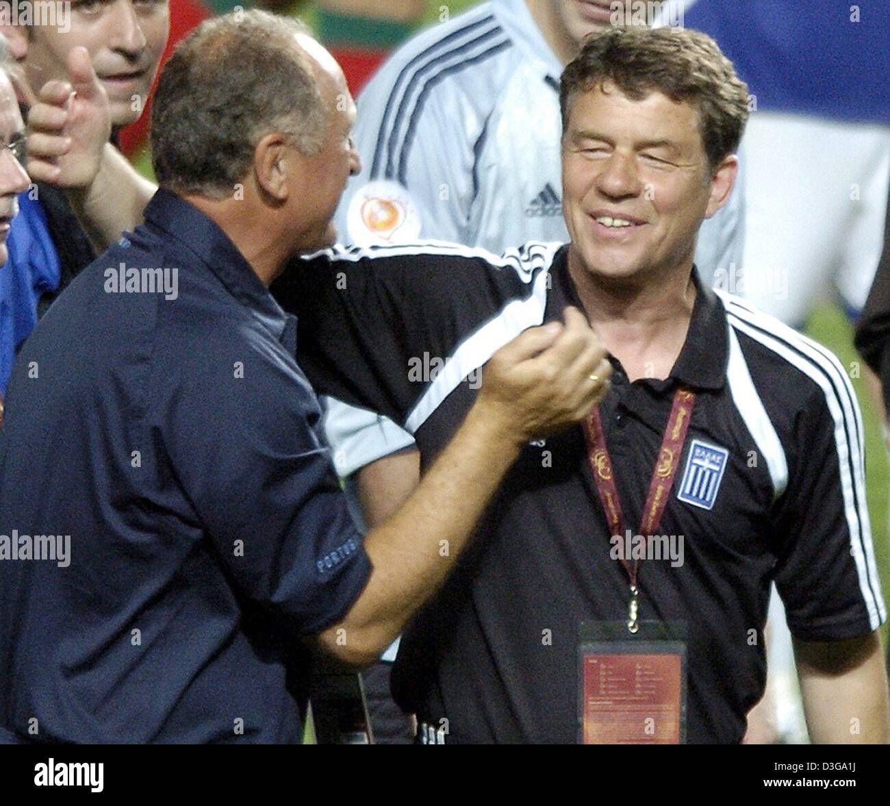 Sports spo soccer coach coaches smiling hug embrace handshake portugal ...