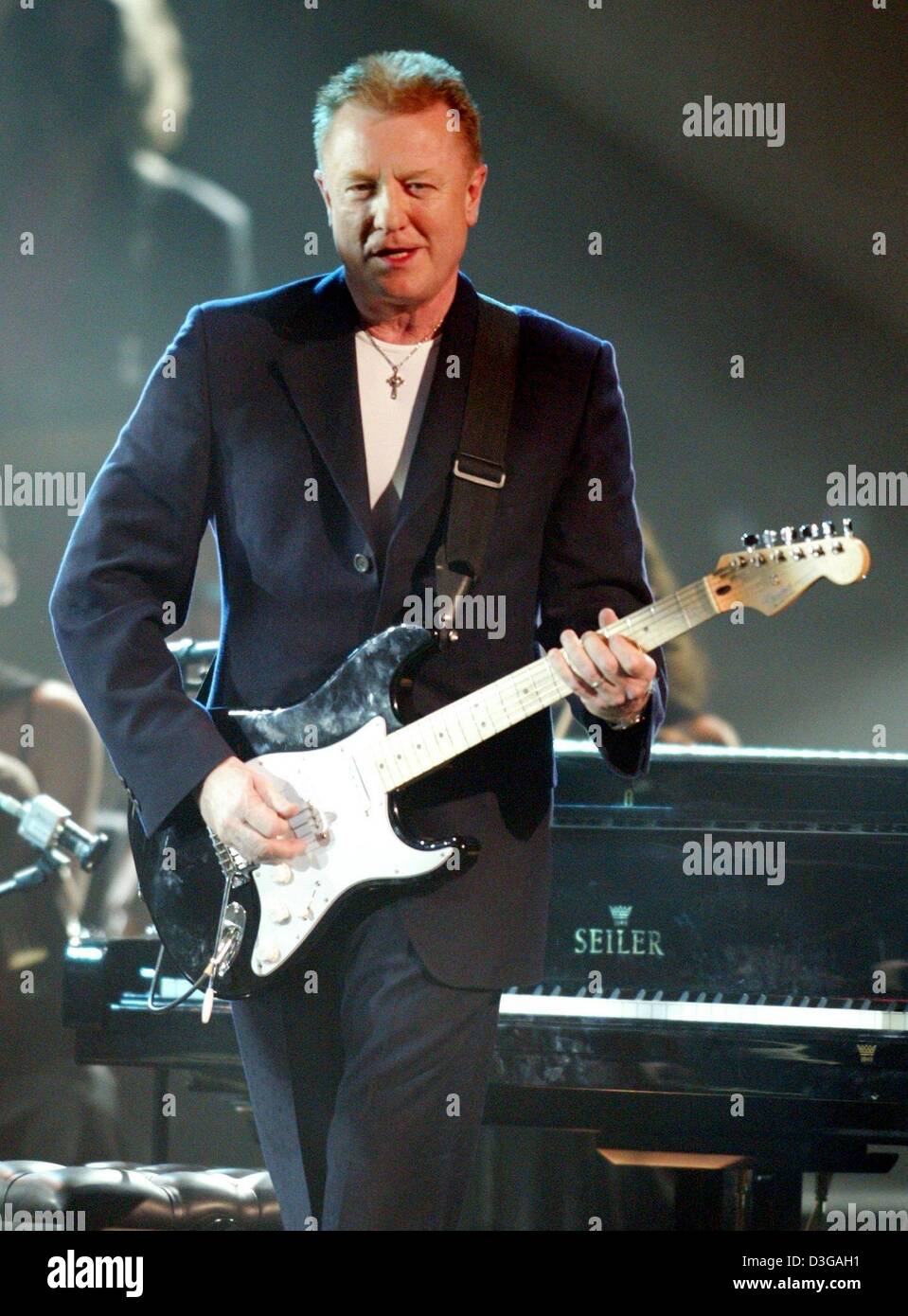 Rock tv hi-res stock photography and images - Alamy