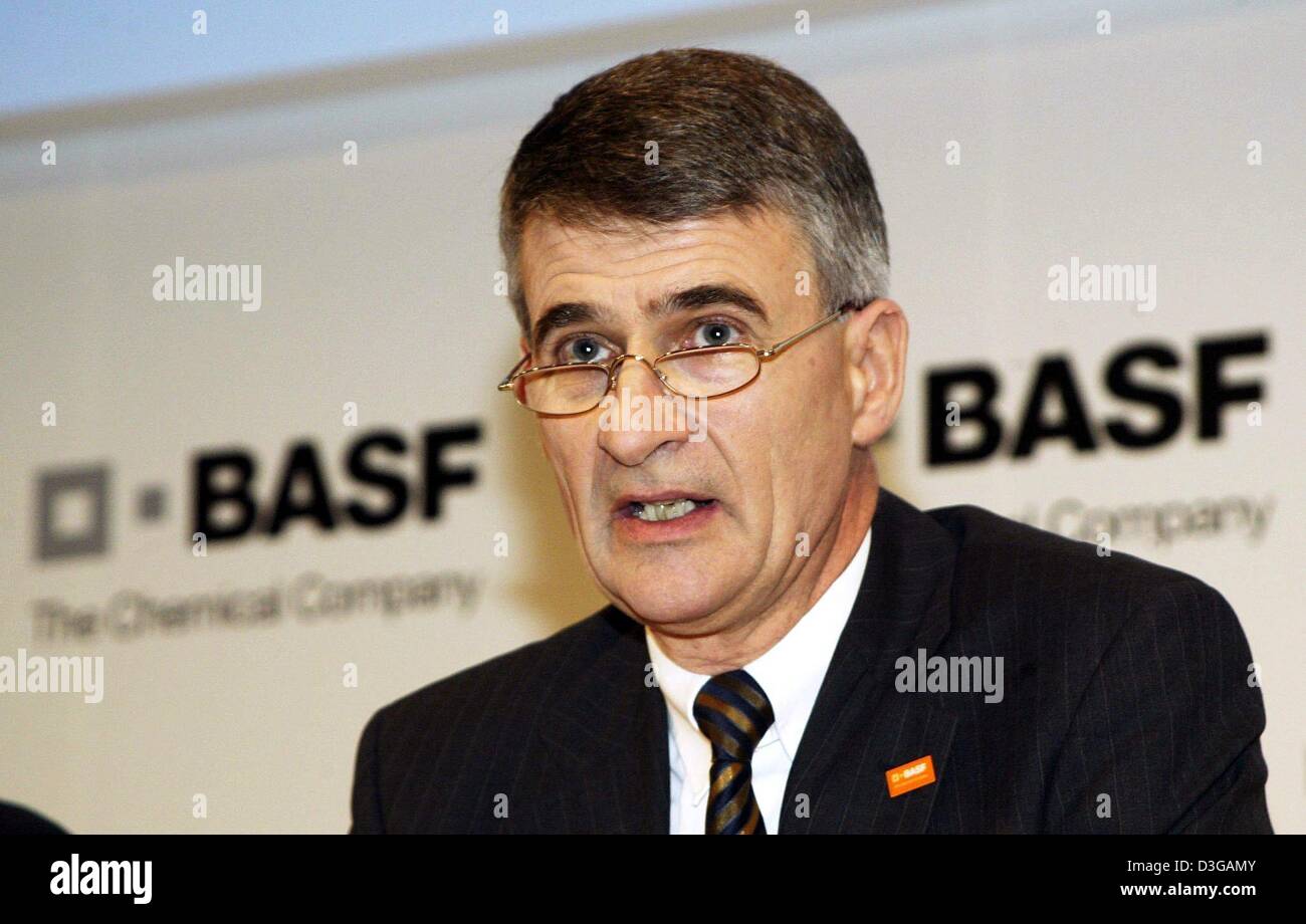 Basf ceo juergen hambrecht during companys hi-res stock photography and ...