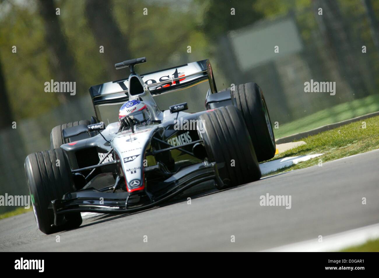 Mclaren f1 2004 hi-res stock photography and images - Alamy