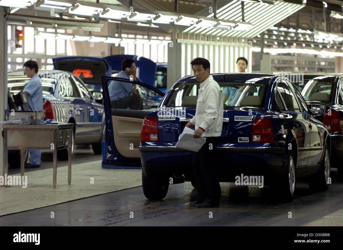 Vw passat 2004 hi-res stock photography and images - Alamy