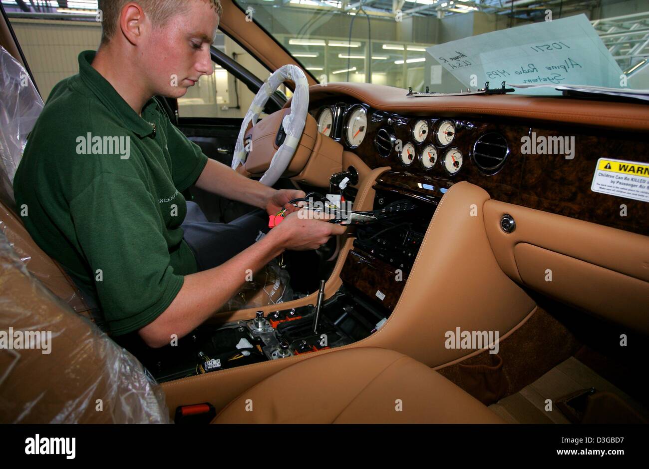 Bentley cockpit hi-res stock photography and images - Alamy