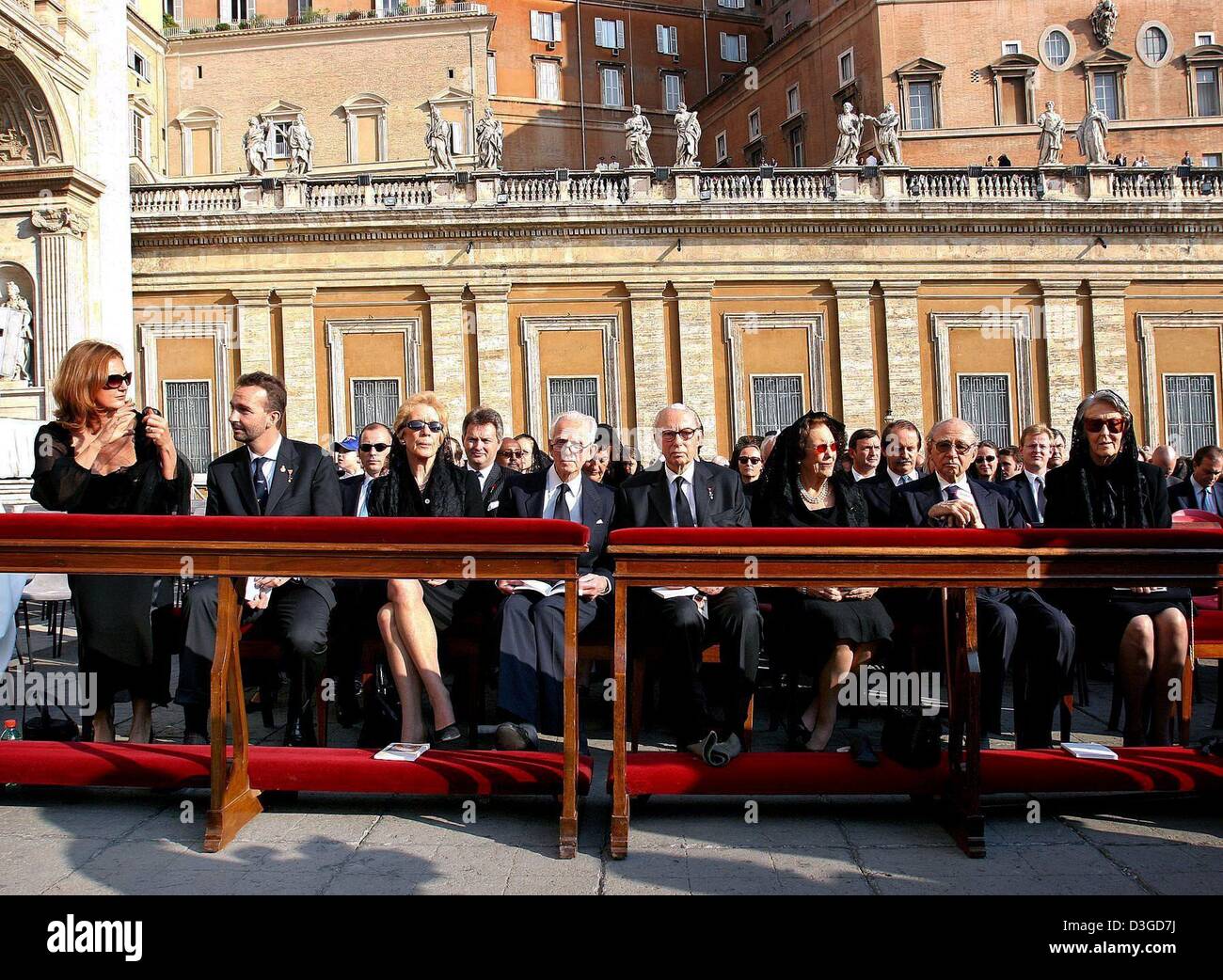 (dpa) - Members of the European high nobility, including Karl of ...