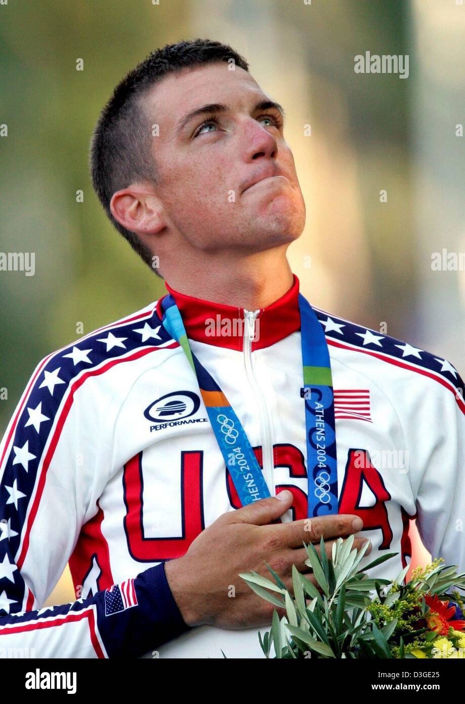 (dpa files) - Gold medal winner Tyler Hamilton of the USA at the medal ...