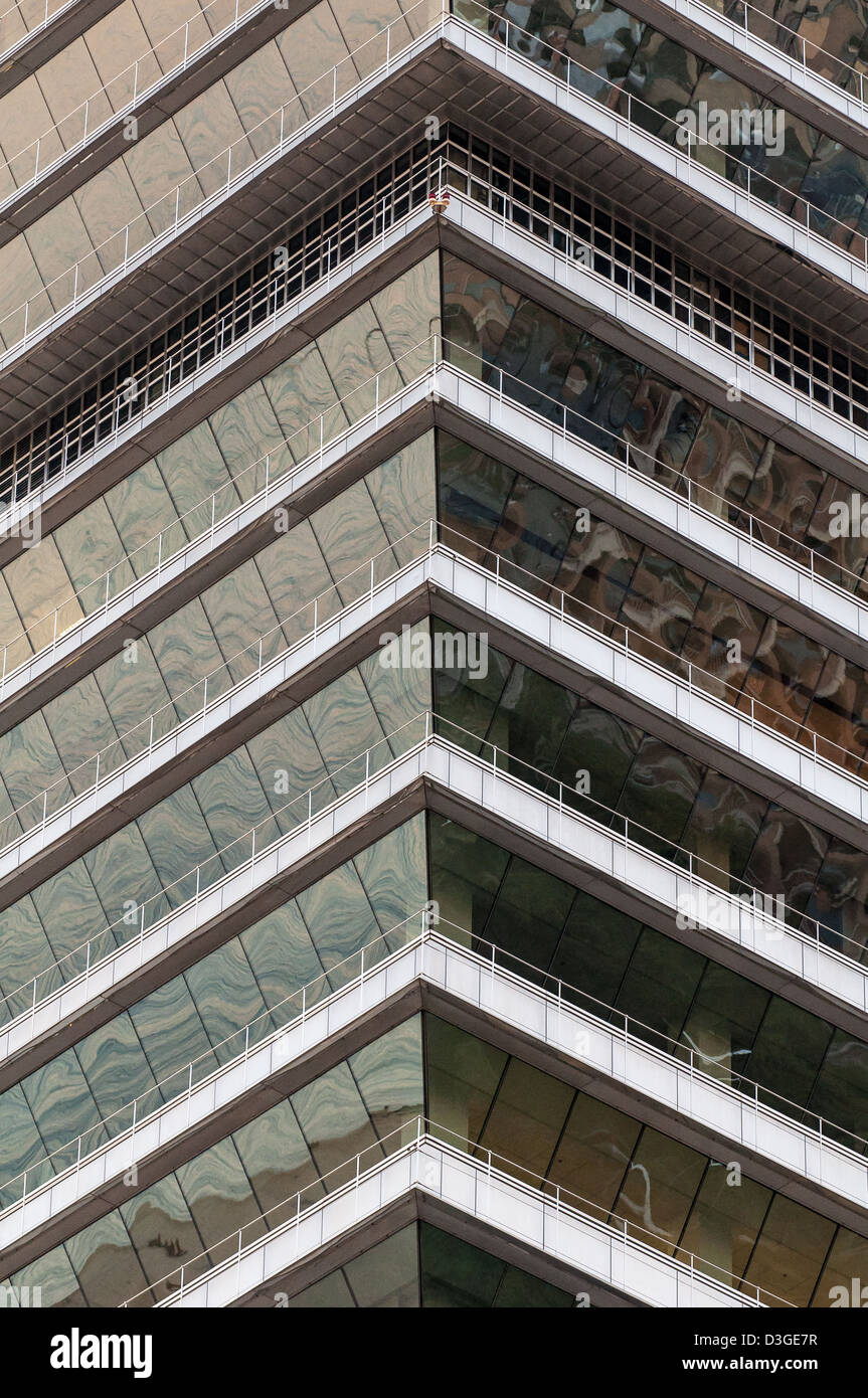 Mapfre building barcelona hi-res stock photography and images - Alamy