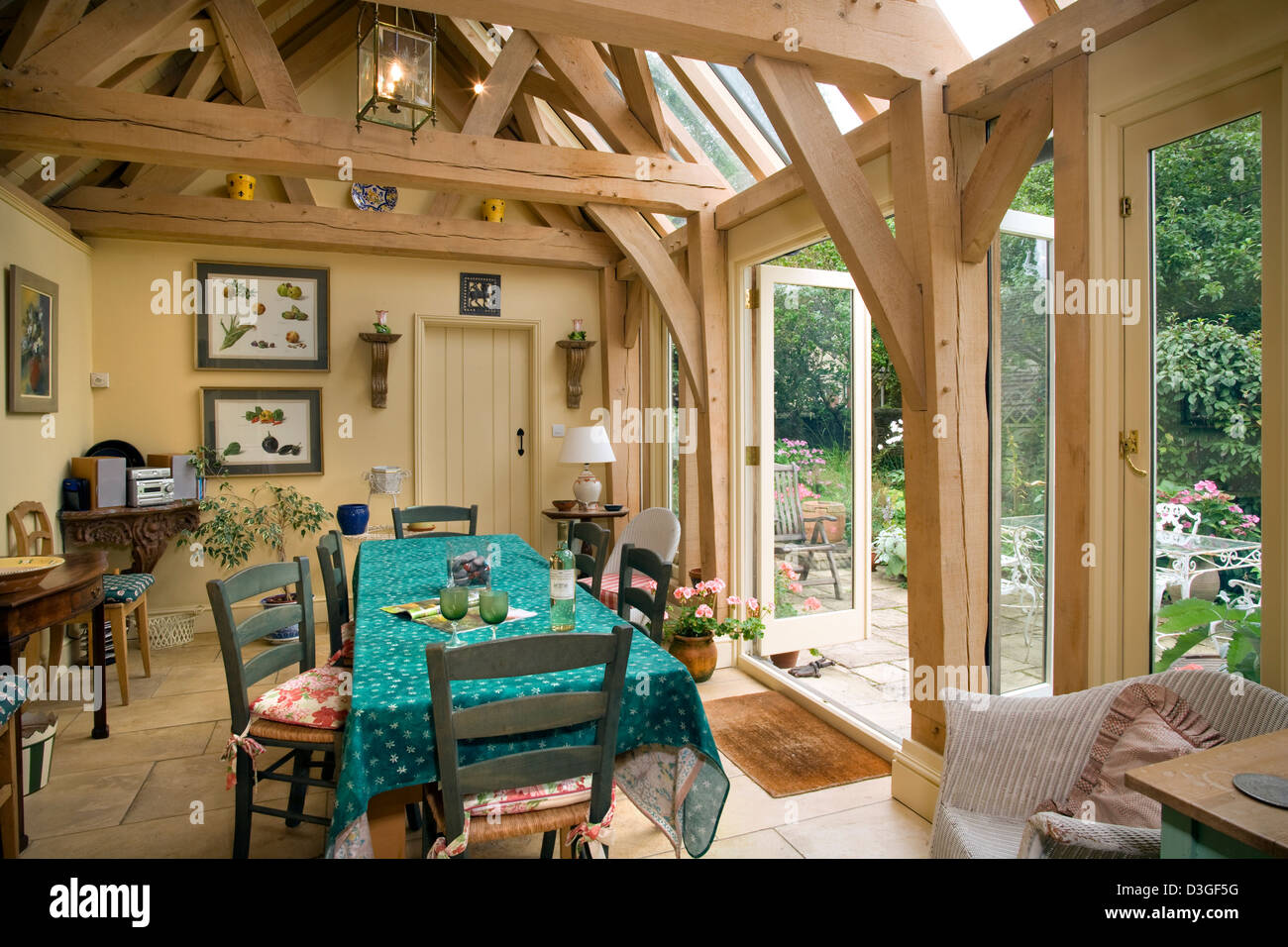 Oak framed building hi-res stock photography and images - Alamy