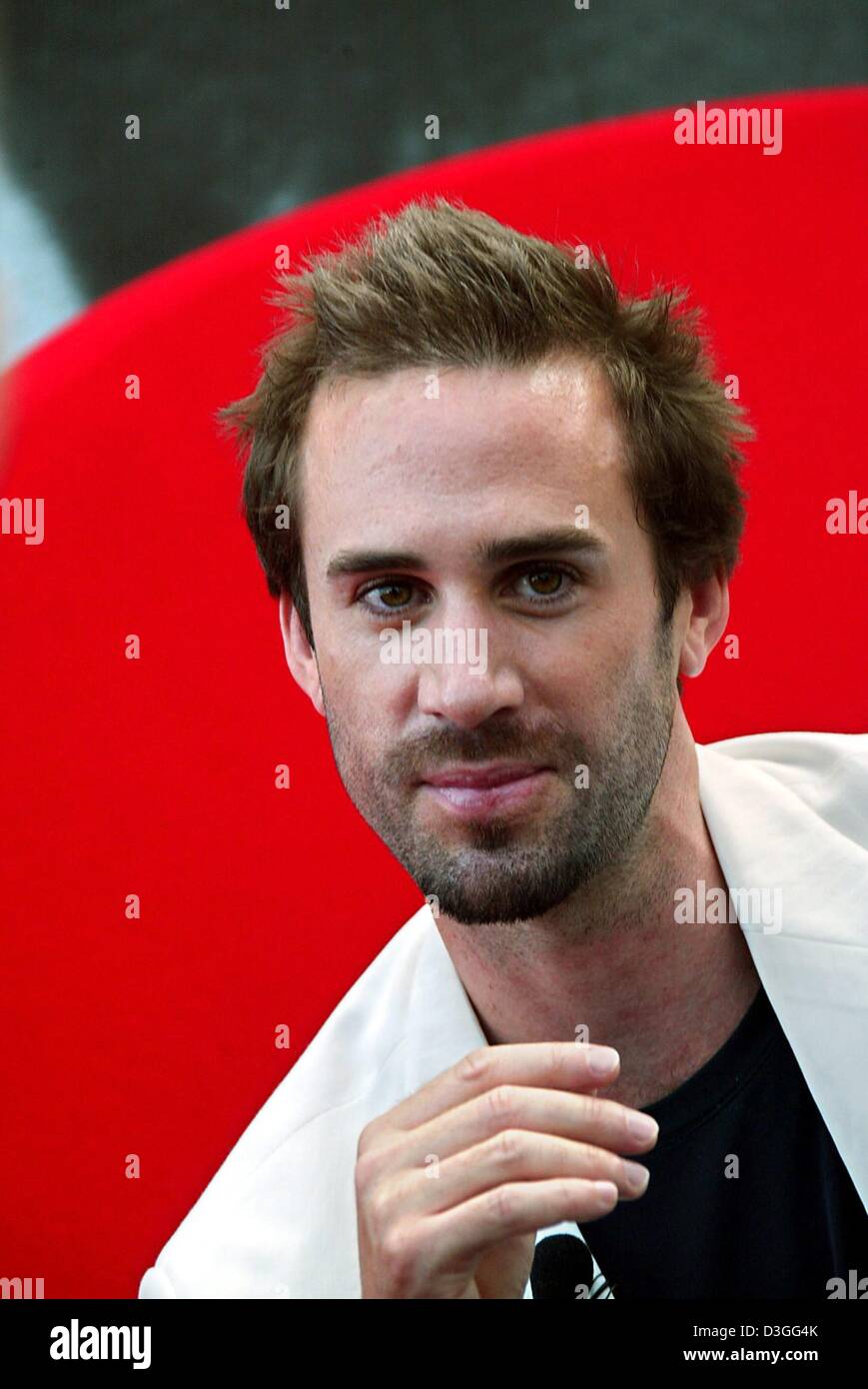 Dpa british actor joseph fiennes hi-res stock photography and images ...