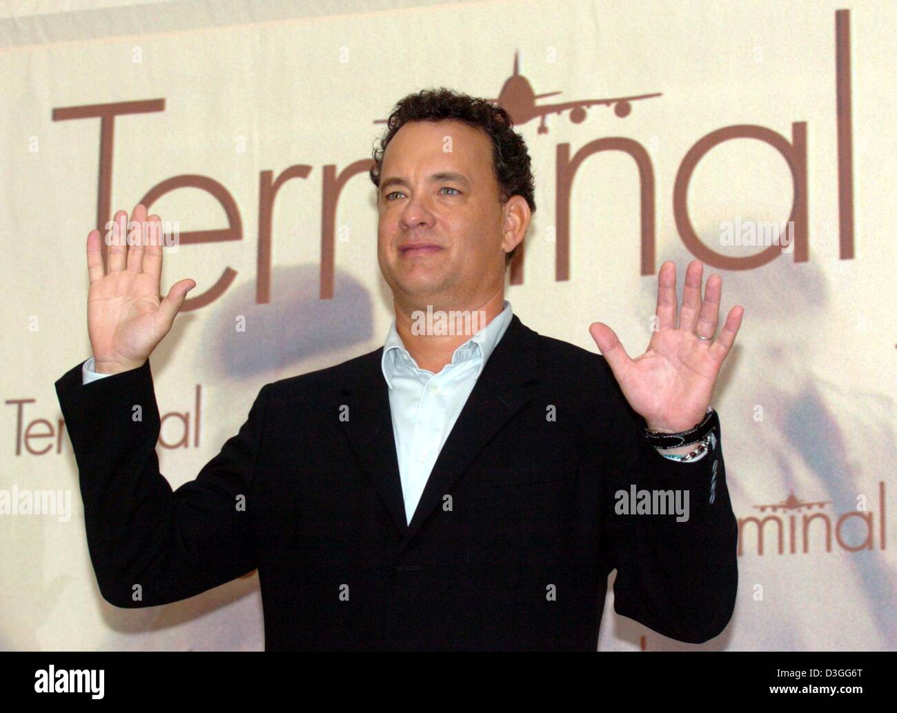 Tom Hanks The Terminal High Resolution Stock Photography and Images - Alamy