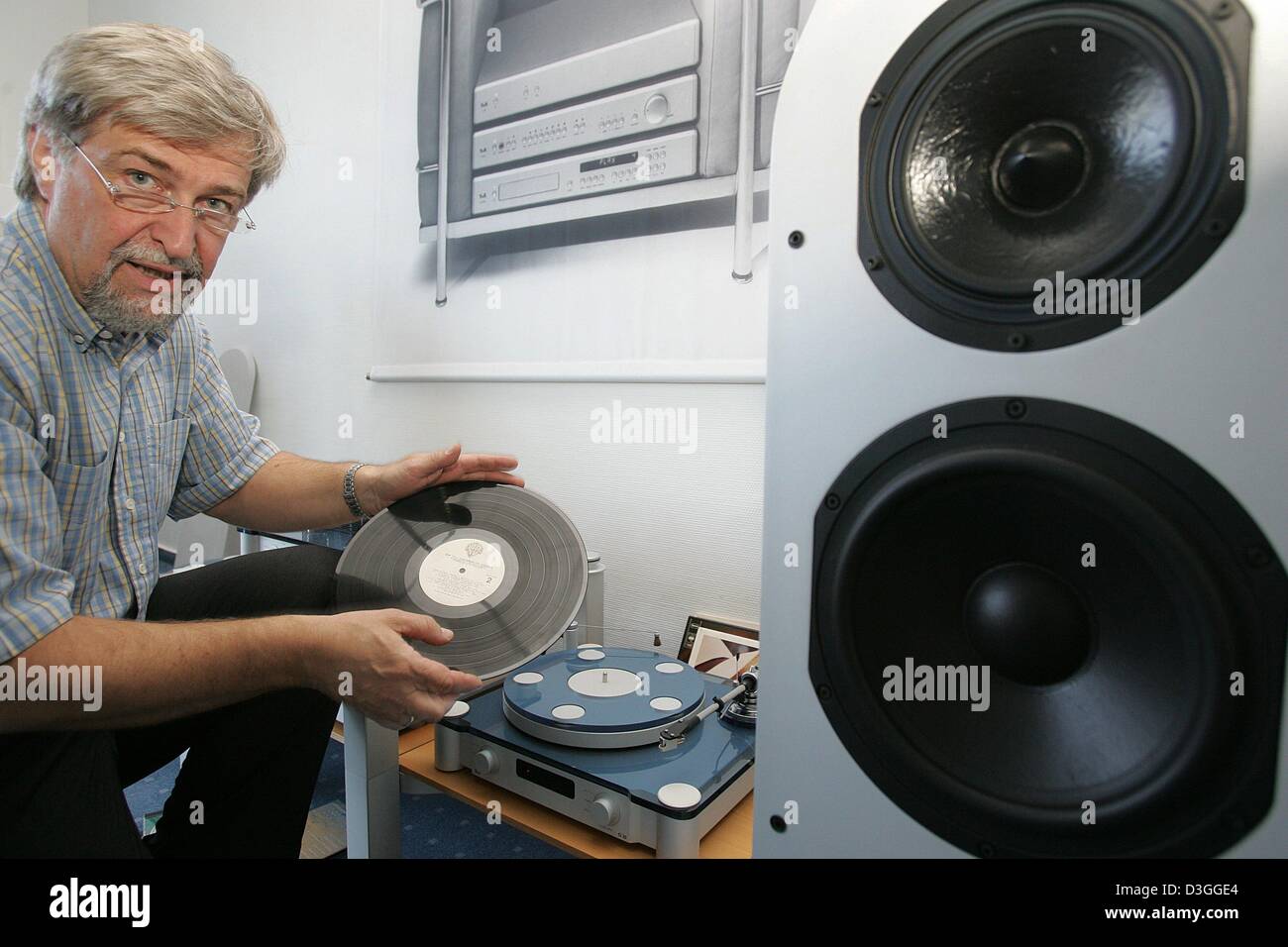 (dpa) - Siegfried Amft, CEO of German hi-fi systems manufacturer T+A ...