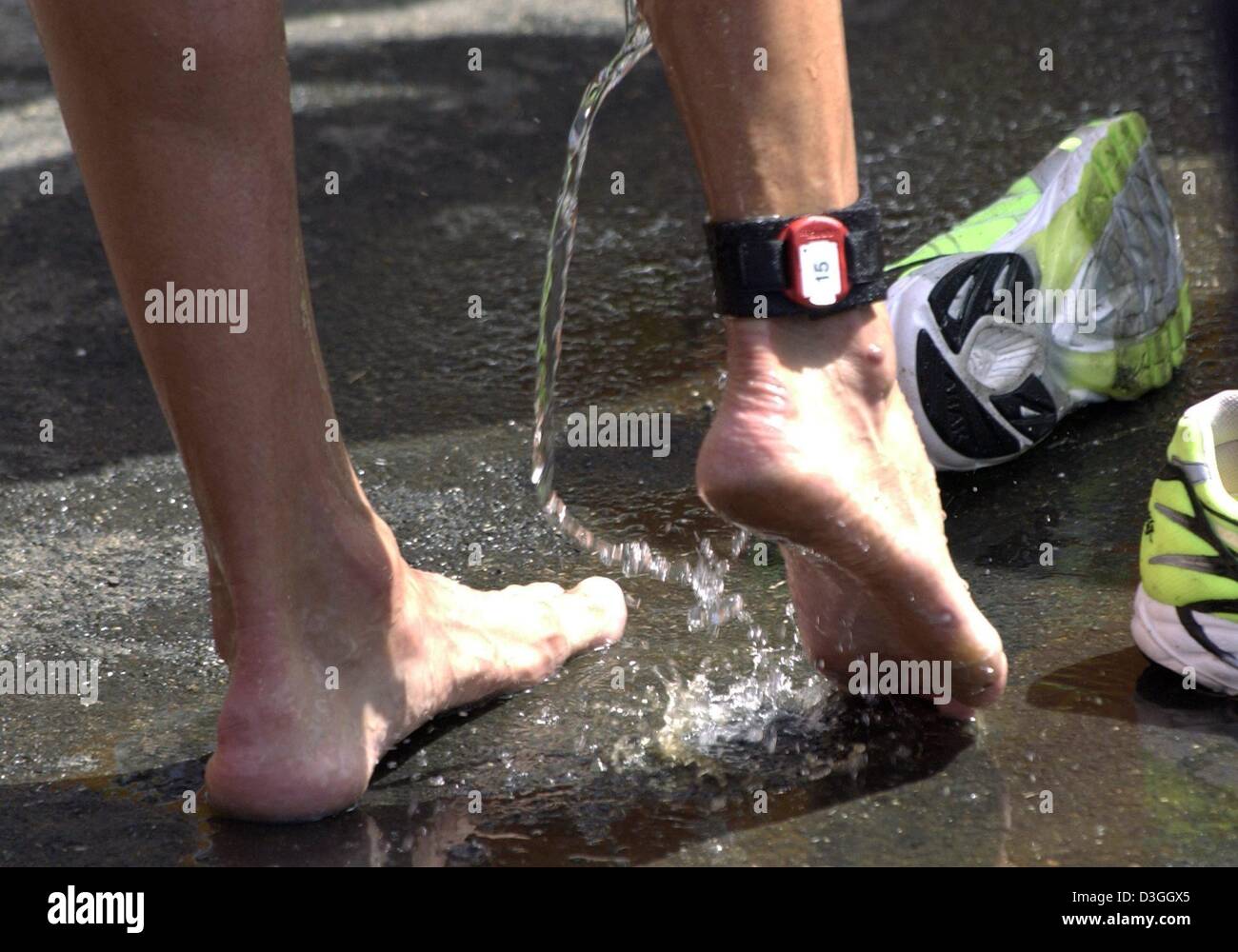 Mens triathlete hi-res stock photography and images - Alamy