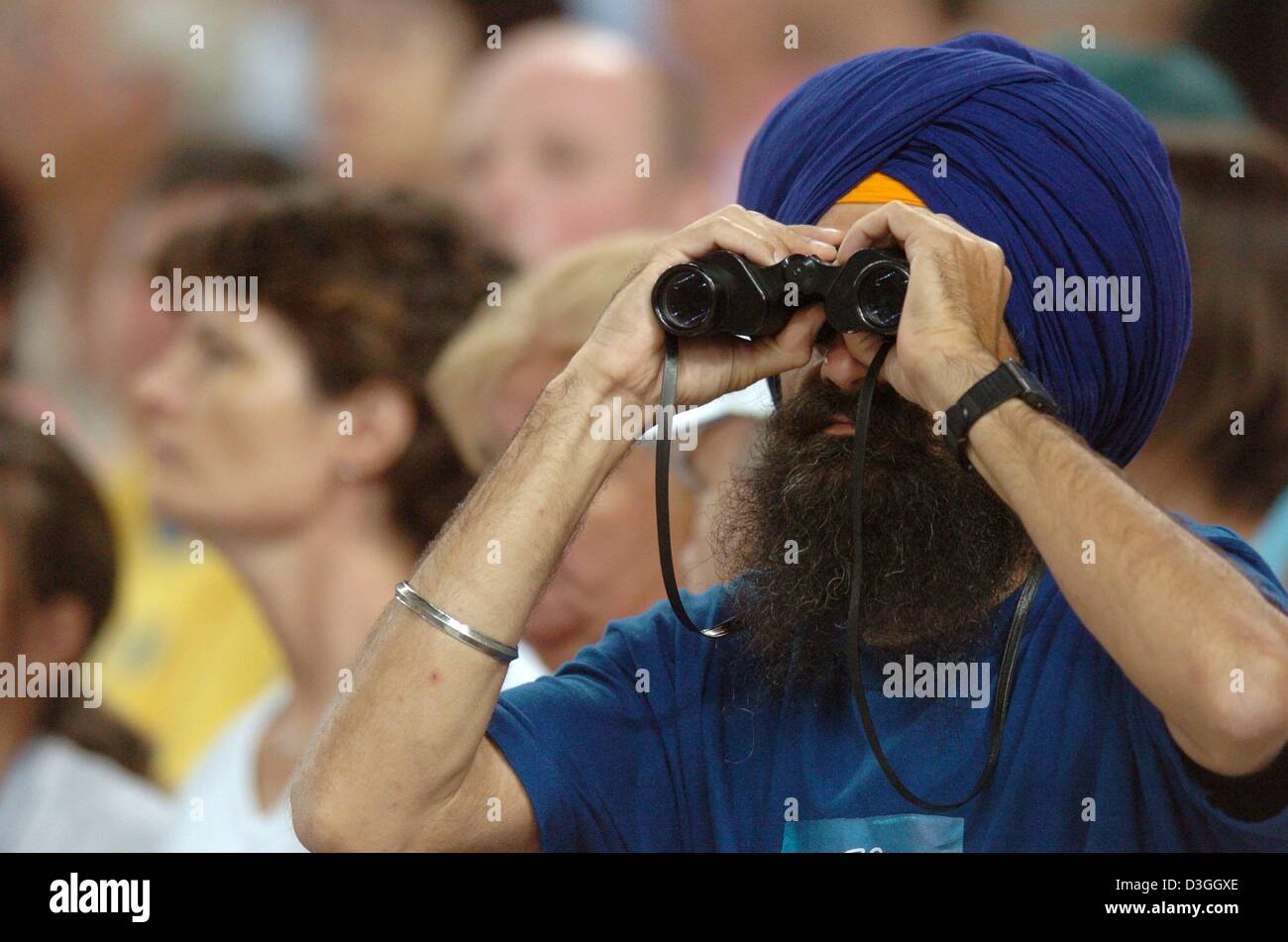 Athletics athens olympic games 2004 hi-res stock photography and images ...