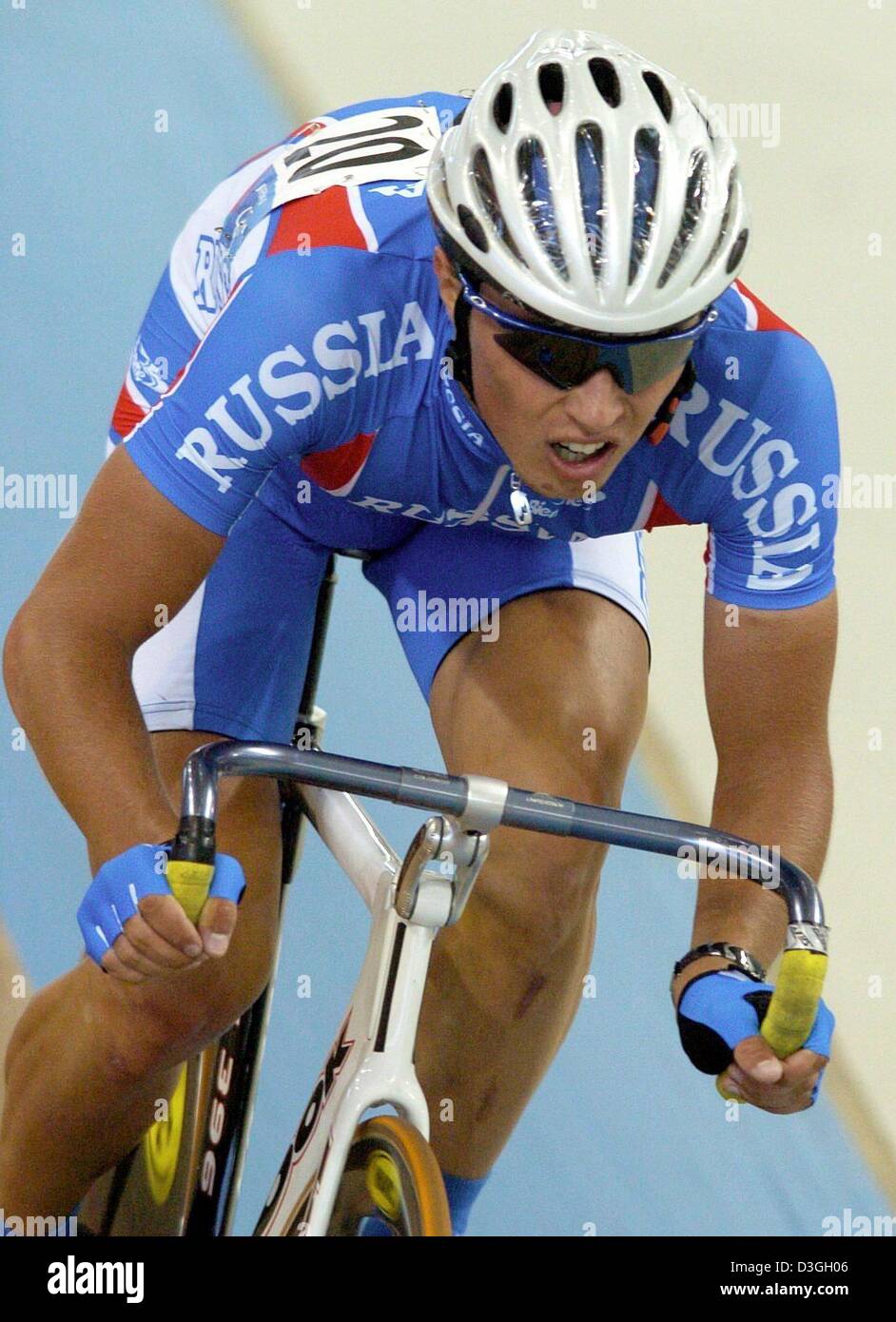 (dpa) - Russian cyclist Mikhail Ignattyev in action on the track during ...