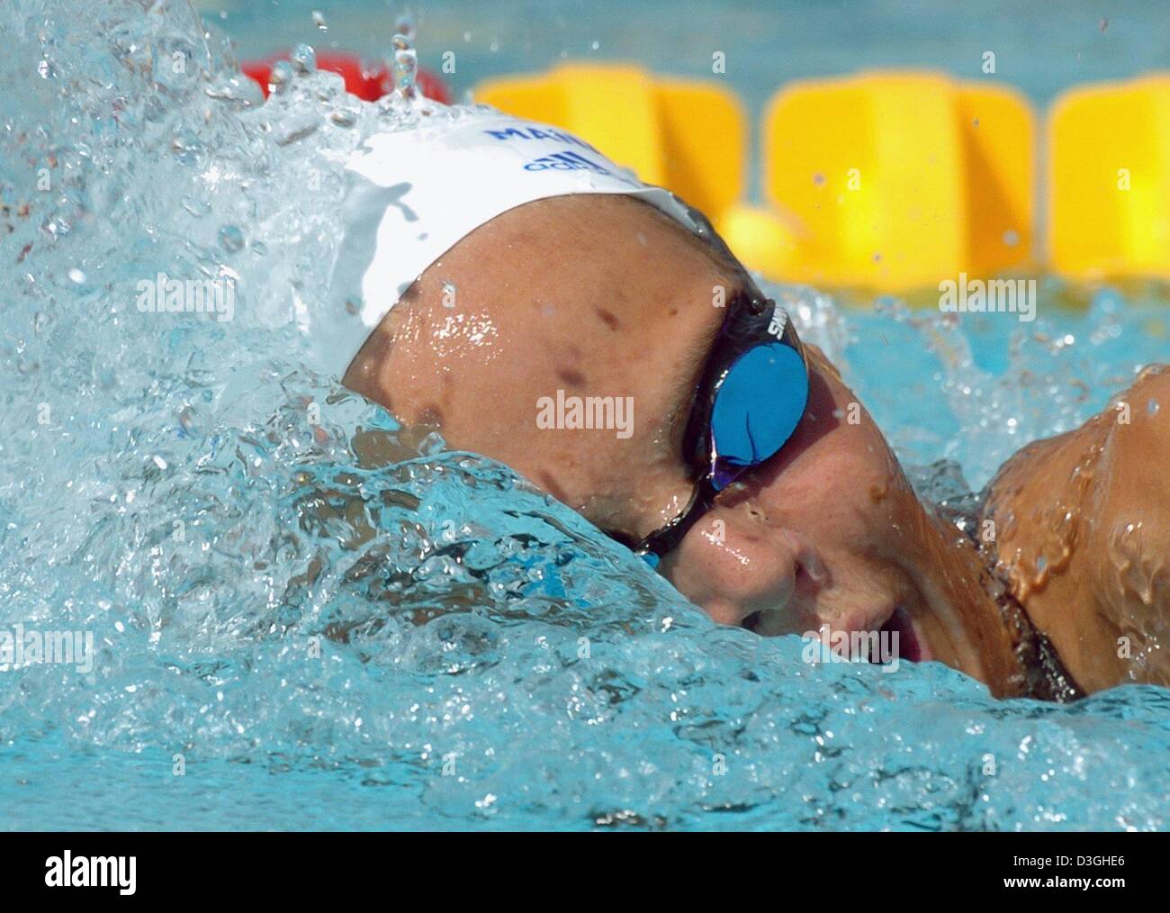 (dpa) - French swimmer Laure Manaudou works her way through the water ...