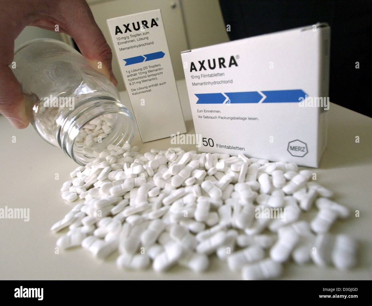 Treat diseases contain hi-res stock photography and images - Alamy