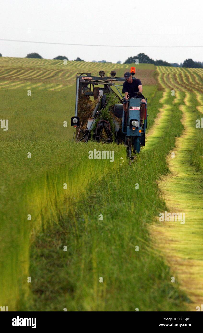 Linen processing machine hi-res stock photography and images - Alamy