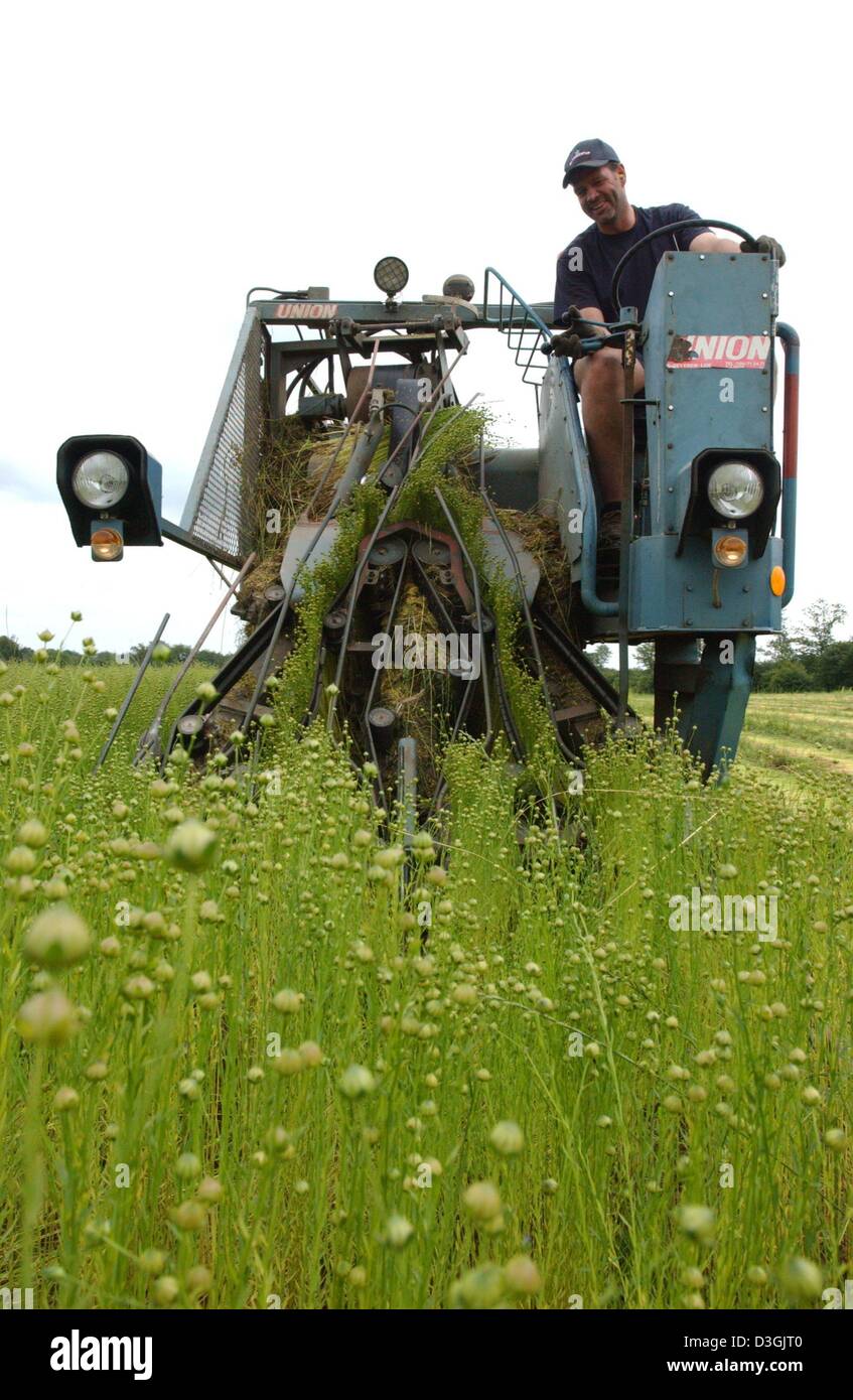 Linen processing machine hi-res stock photography and images - Alamy