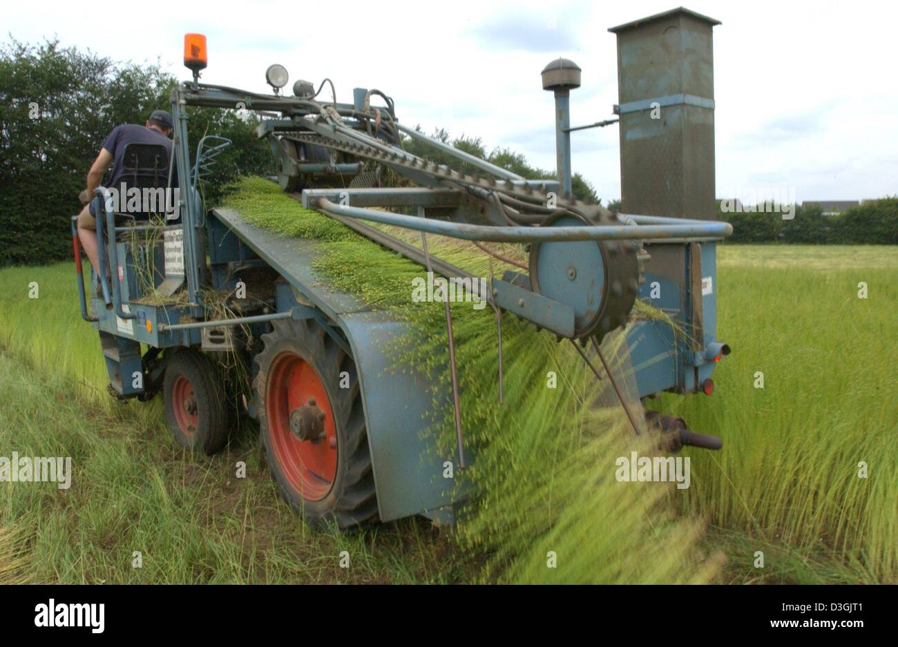 Linen processing machine hi-res stock photography and images - Alamy