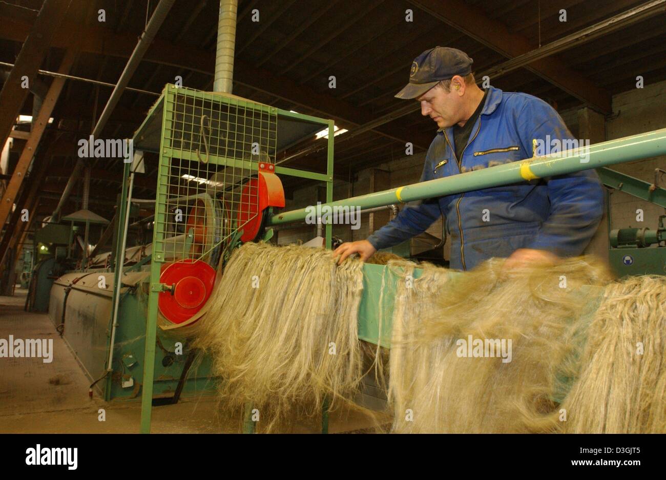 Linen processing machine hi-res stock photography and images - Alamy