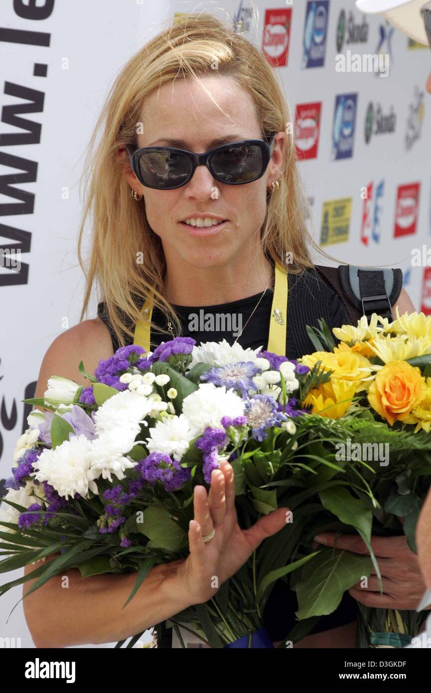 Sheryl crow lance armstrong hi-res stock photography and images - Alamy