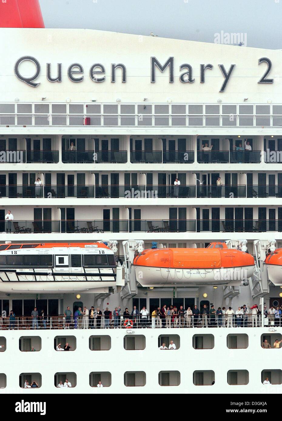 The worlds largest and most expensive liner hi-res stock photography ...