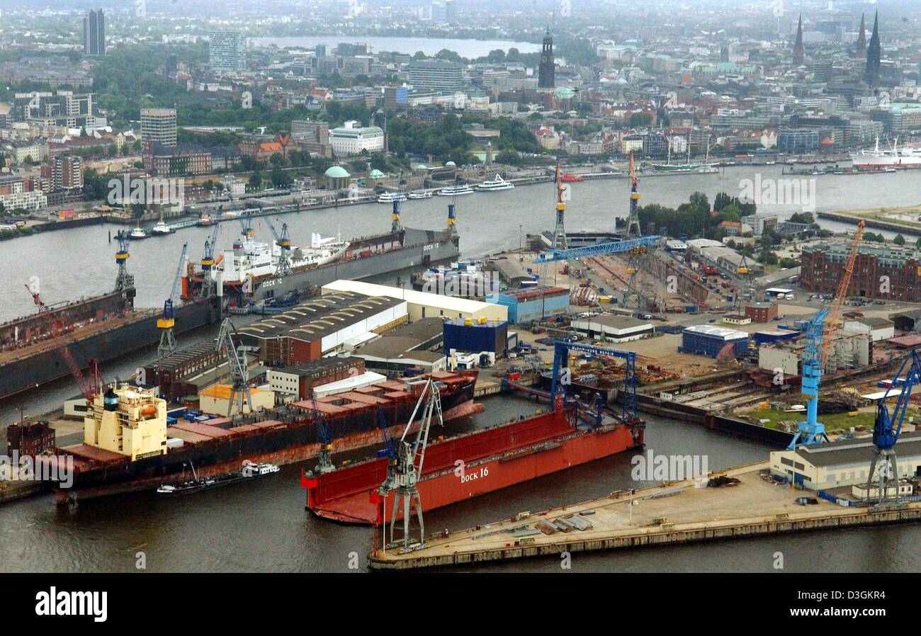 Economy business finance ebf transport shipyard docks ships container ...