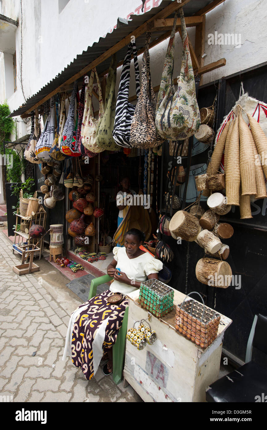 Souvenir shop, Old Town, Mombasa, Kenya Stock Photo - Alamy