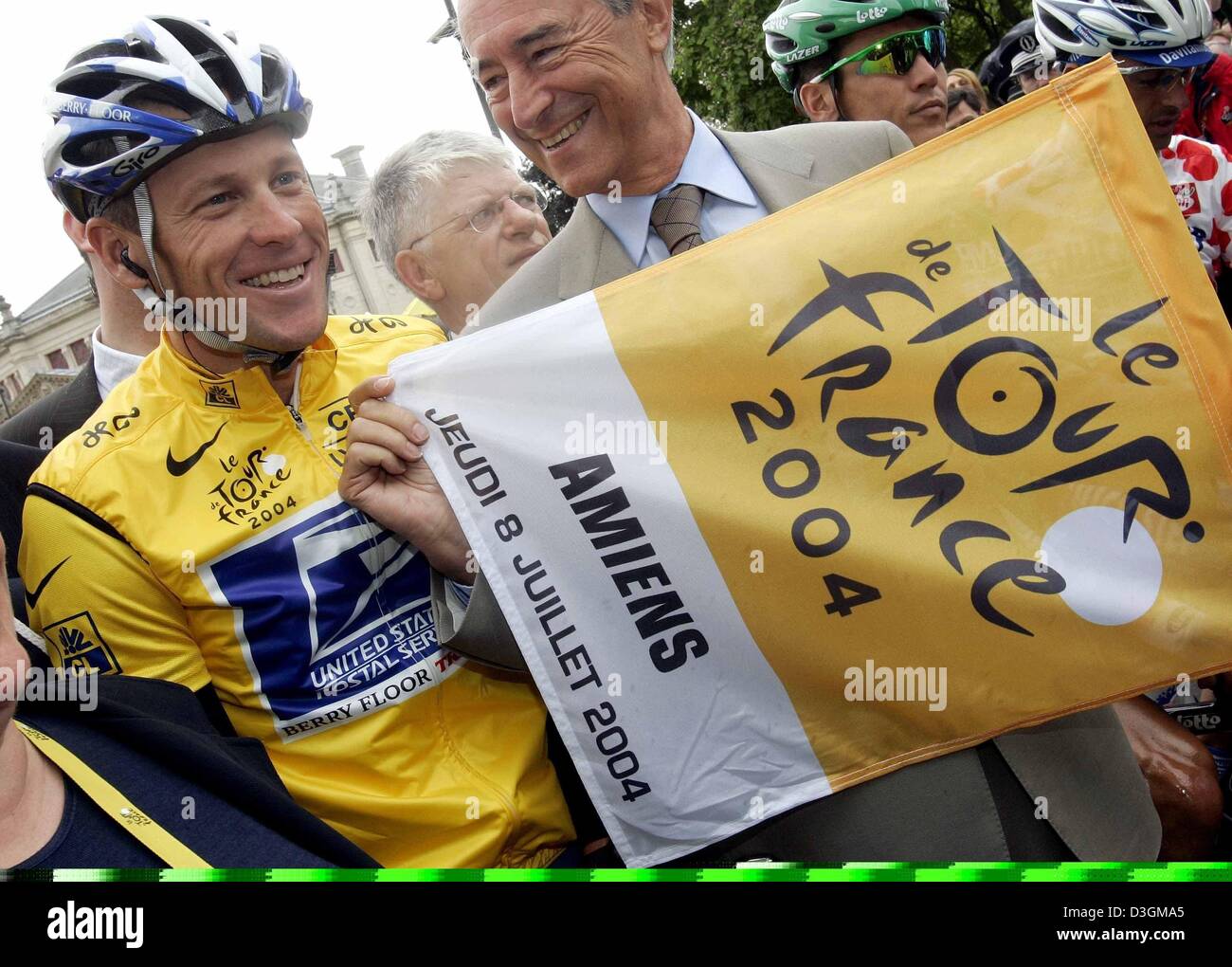 Us postal team rider lance hi-res stock photography and images - Alamy
