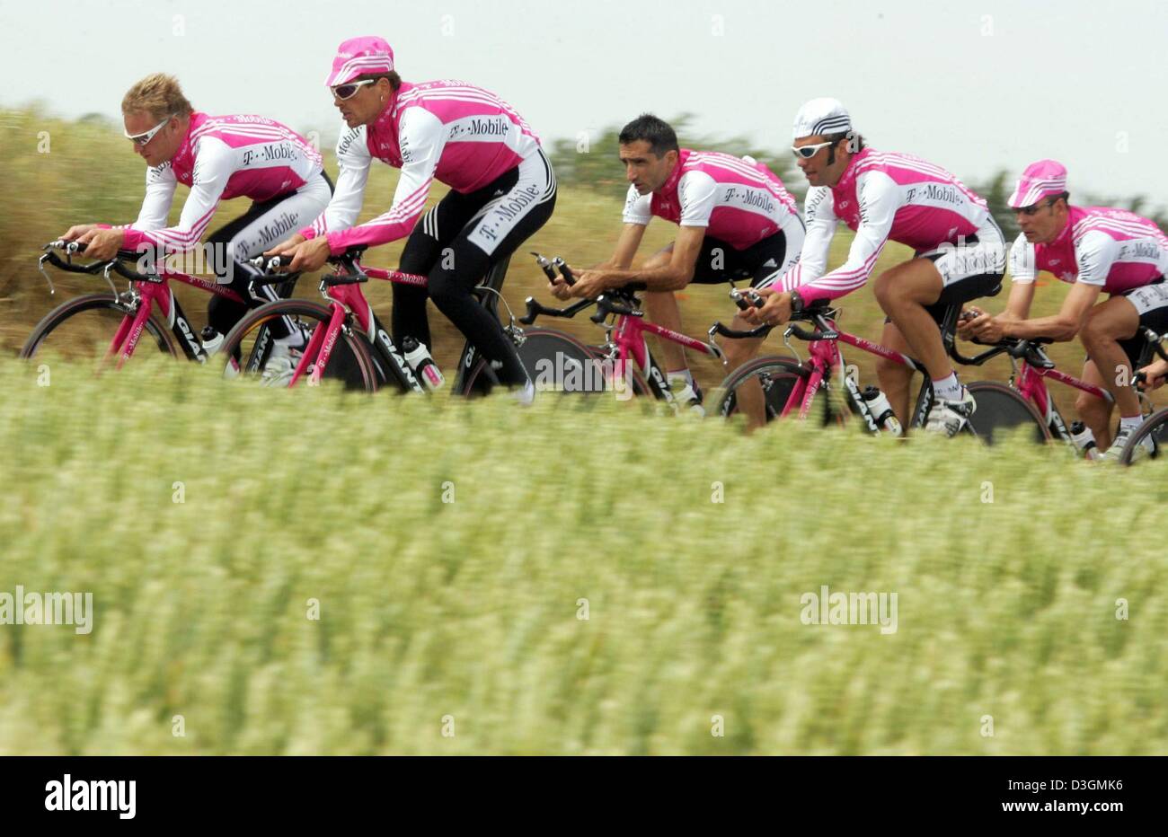 (dpa) - German cyclist Jan Ullrich of T-Mobile team rides his bicycle ...