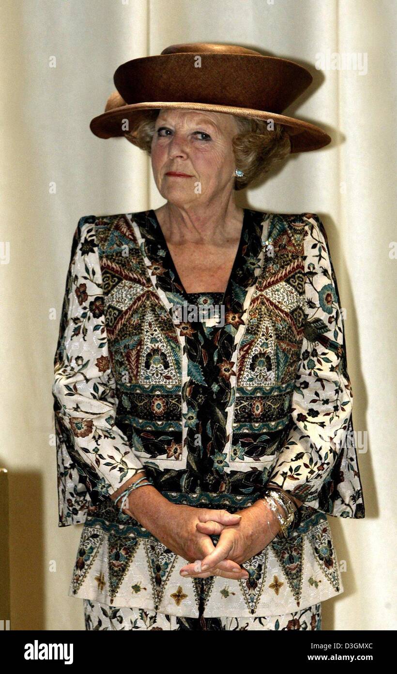 (dpa) - Dutch Queen Beatrix of the Netherlands smiles during the ...