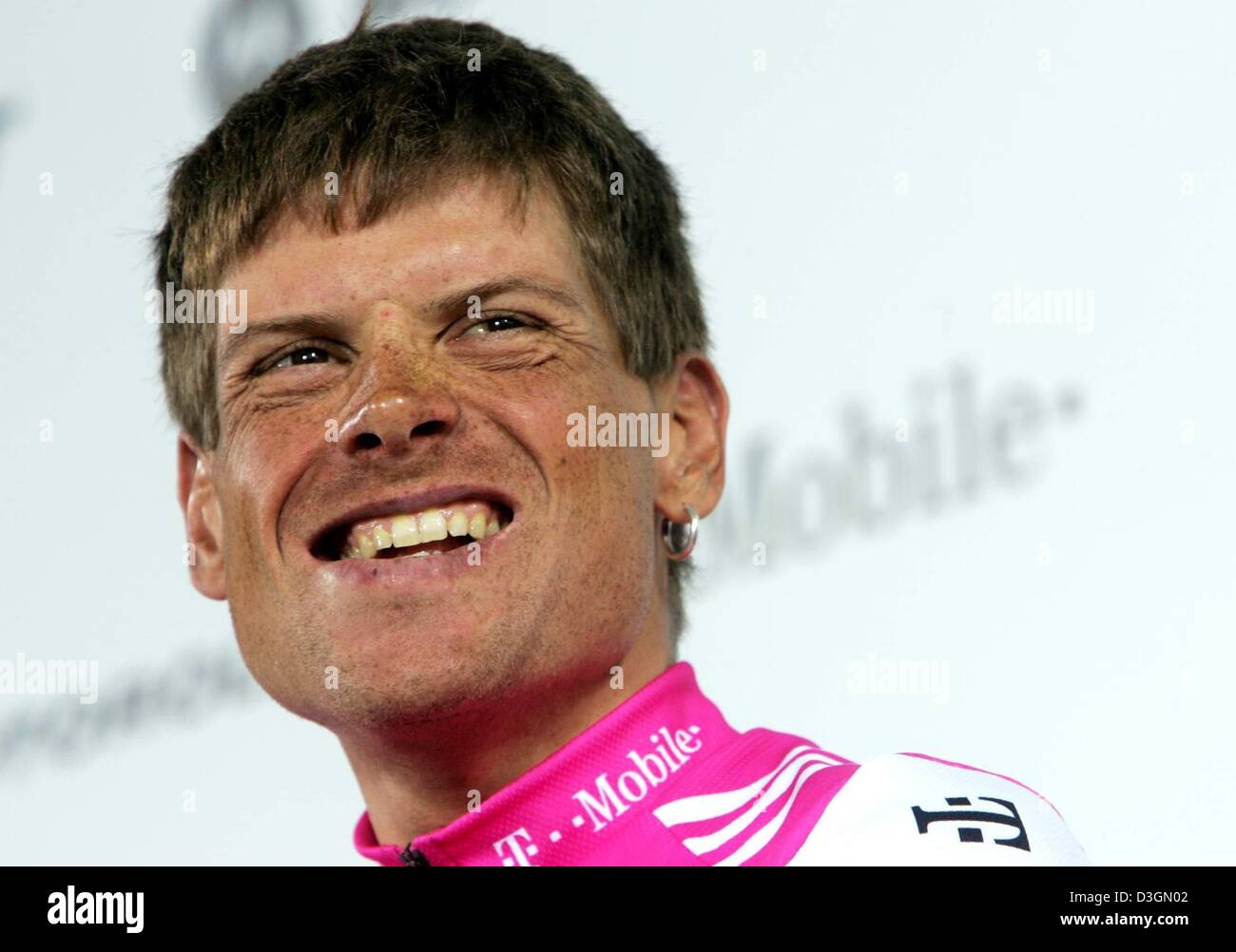 (dpa) - German cycling pro Jan Ullrich smiles during the presentation ...
