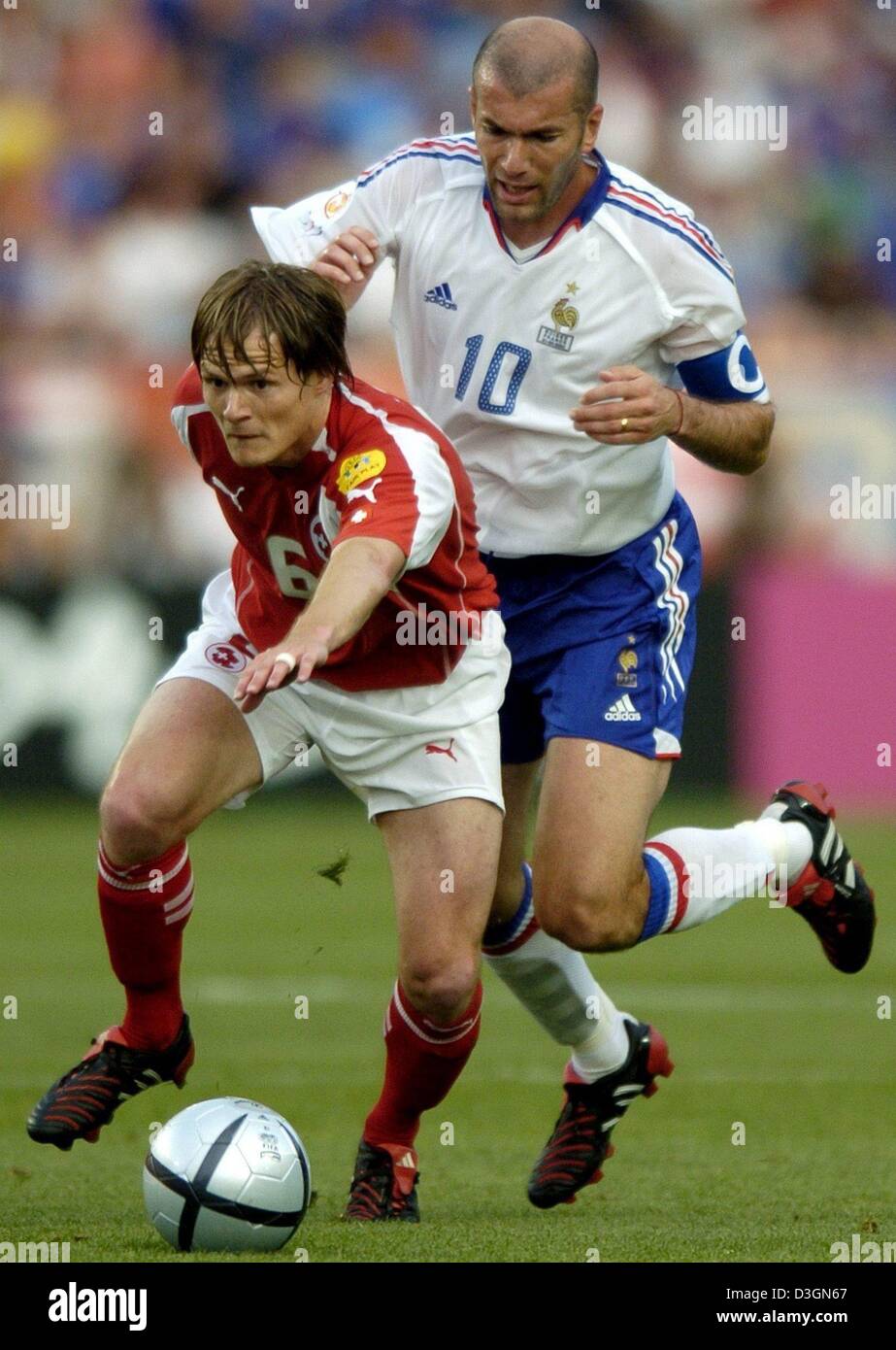 Sports spo soccer ball struggle rotero dribble duel fight portugal hi ...