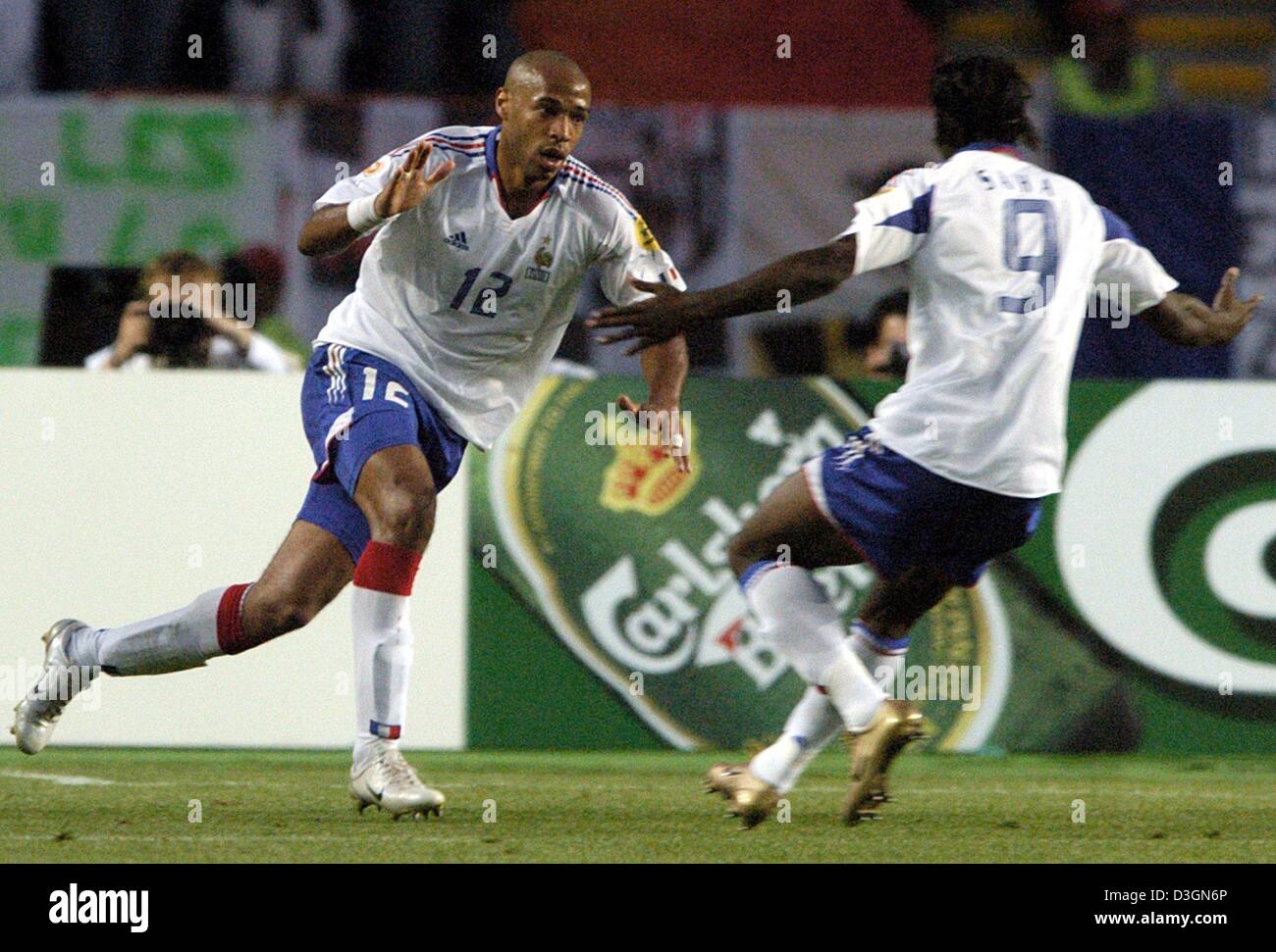 Thierry henry france national team hi-res stock photography and images ...