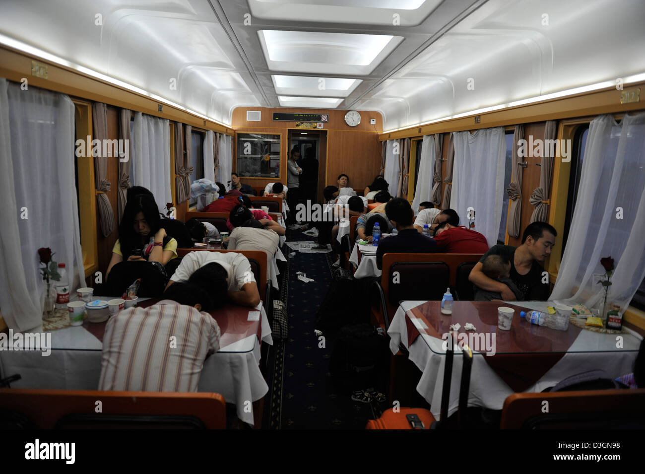 Train tables hi-res stock photography and images - Alamy