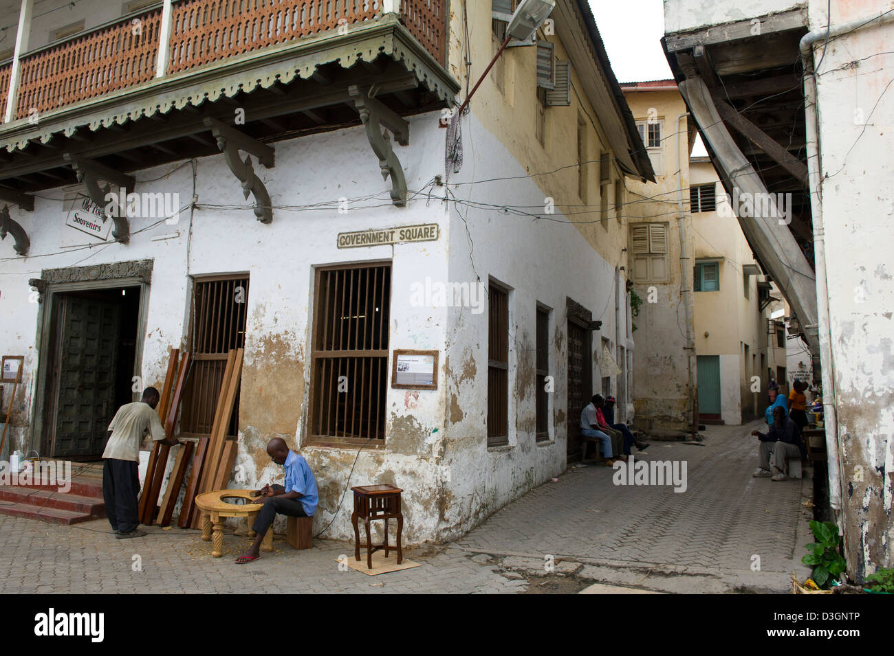 Kenyan Carpenter High Resolution Stock Photography and Images - Alamy