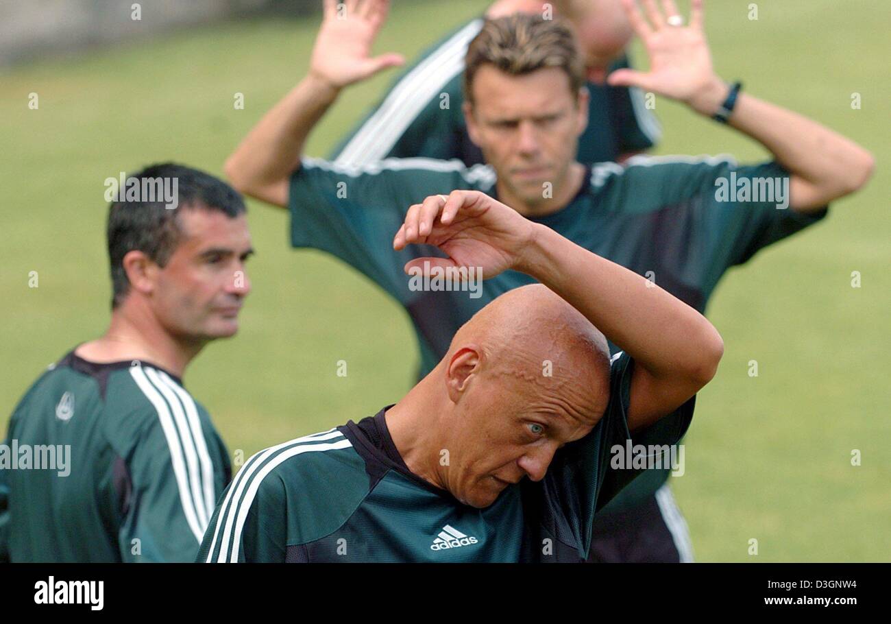 (dpa) - Italian UEFA referee Pierluigi Collina (front) and his ...