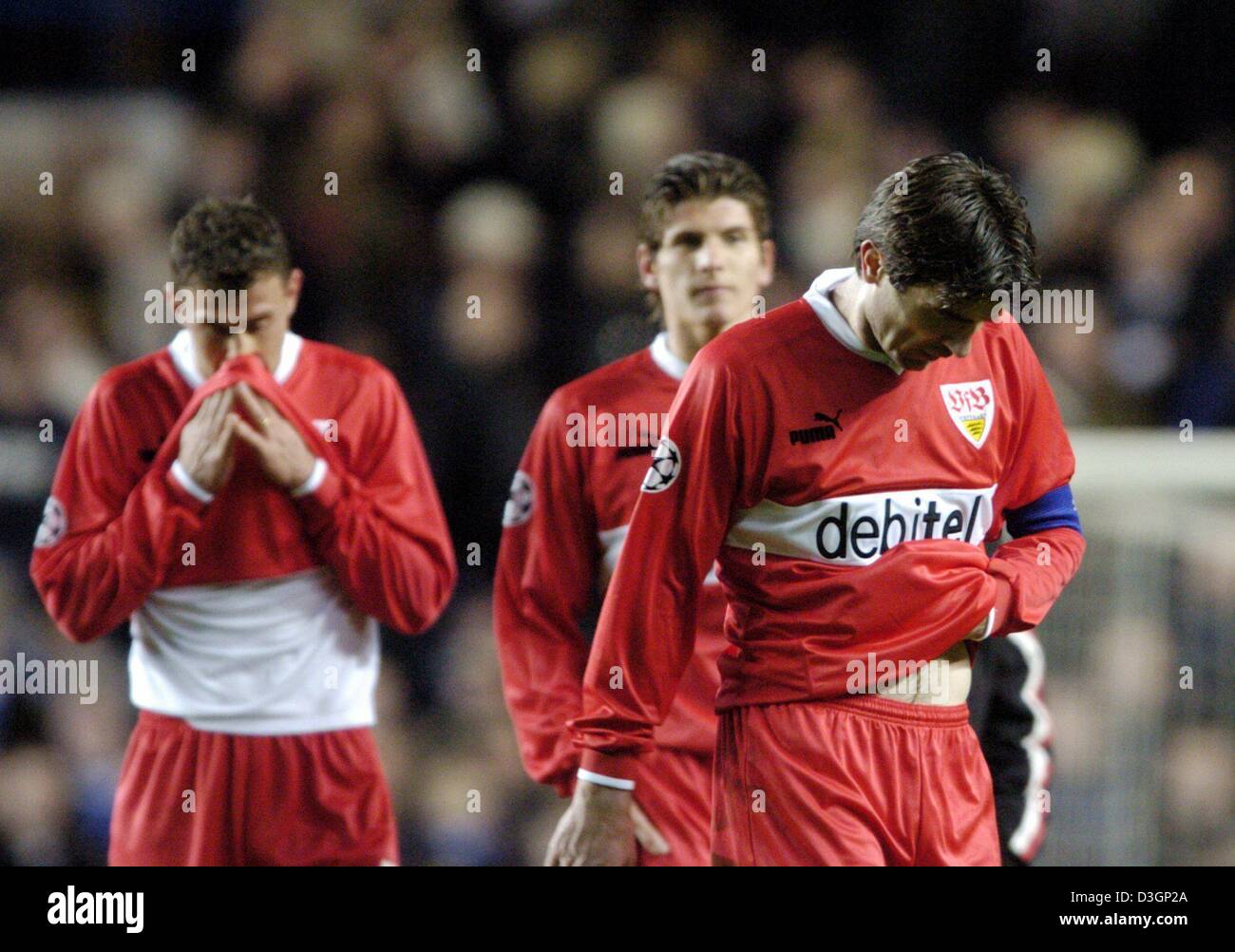 Chelsea 2004 champions league hi-res stock photography and images - Alamy