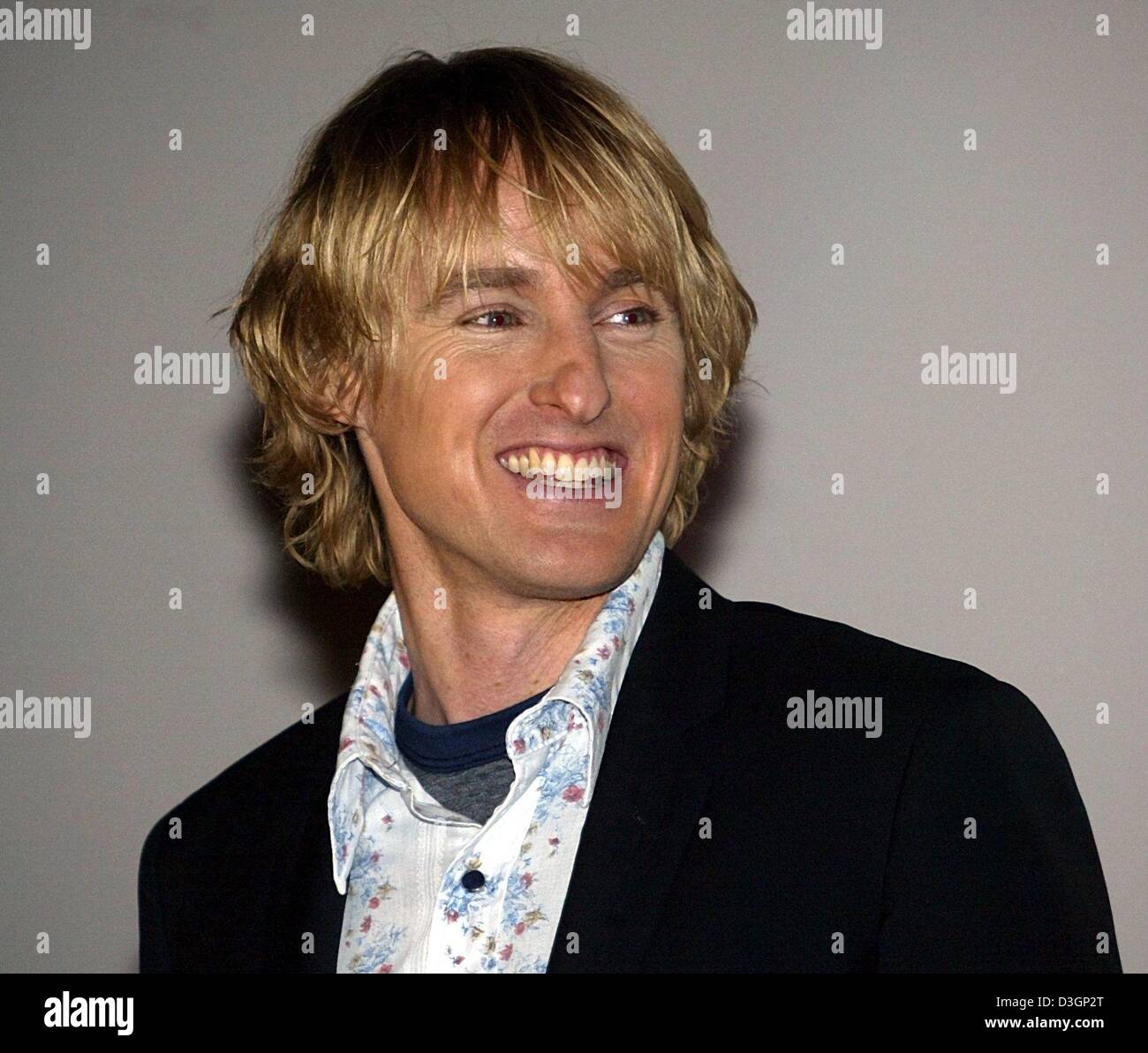 Arts culture entertainment ace cinema celebrities neutral smiling actor ...