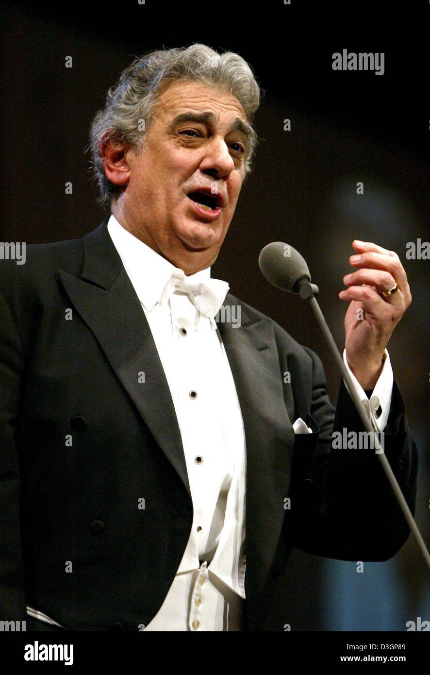 Arts culture entertainment ace music celebrities gesture classical ...